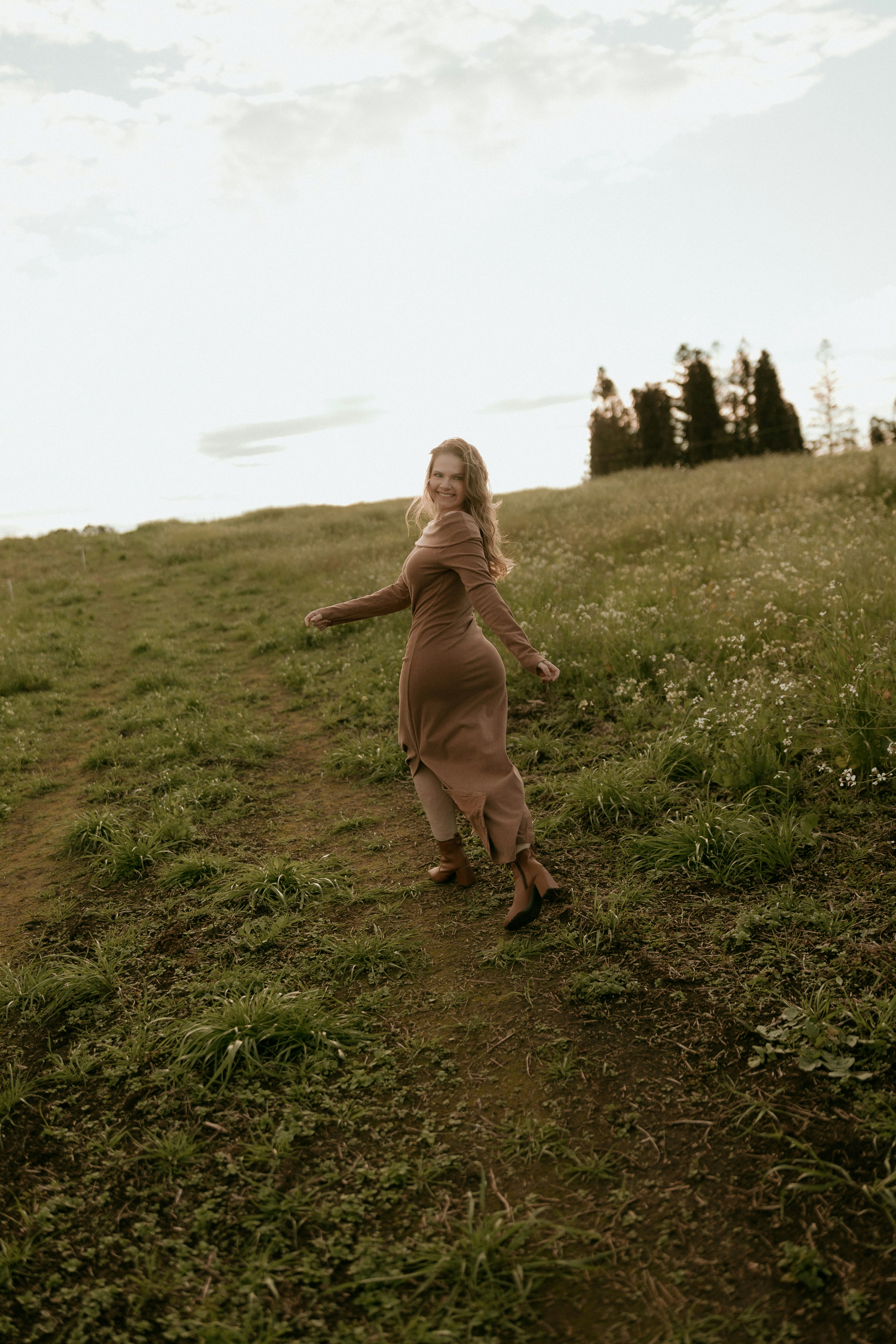 Field of Warm Light: A Solo Spin Through the Meadow