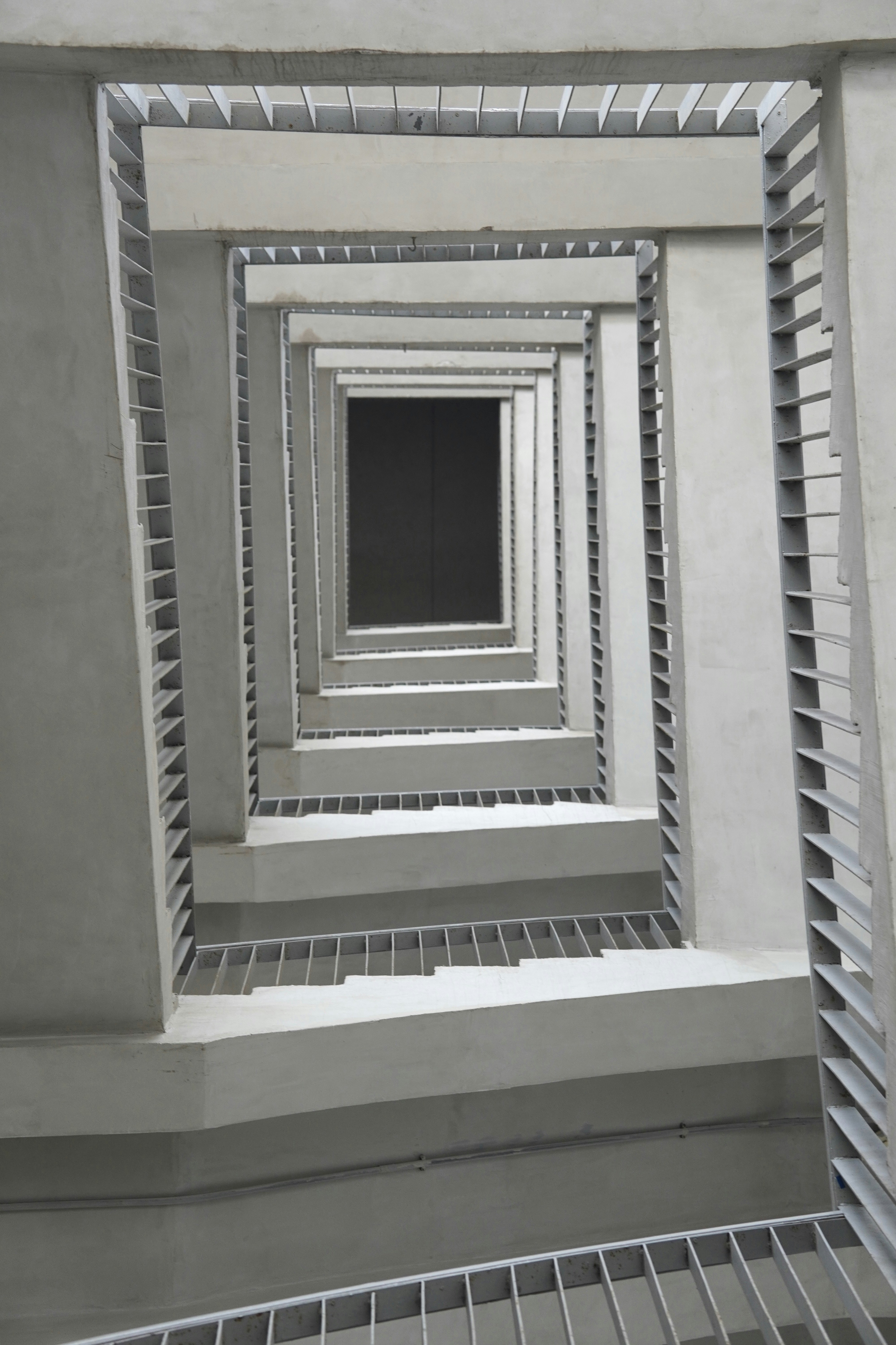Architectural Spiral: A Perspective Through Repeated Rectangles