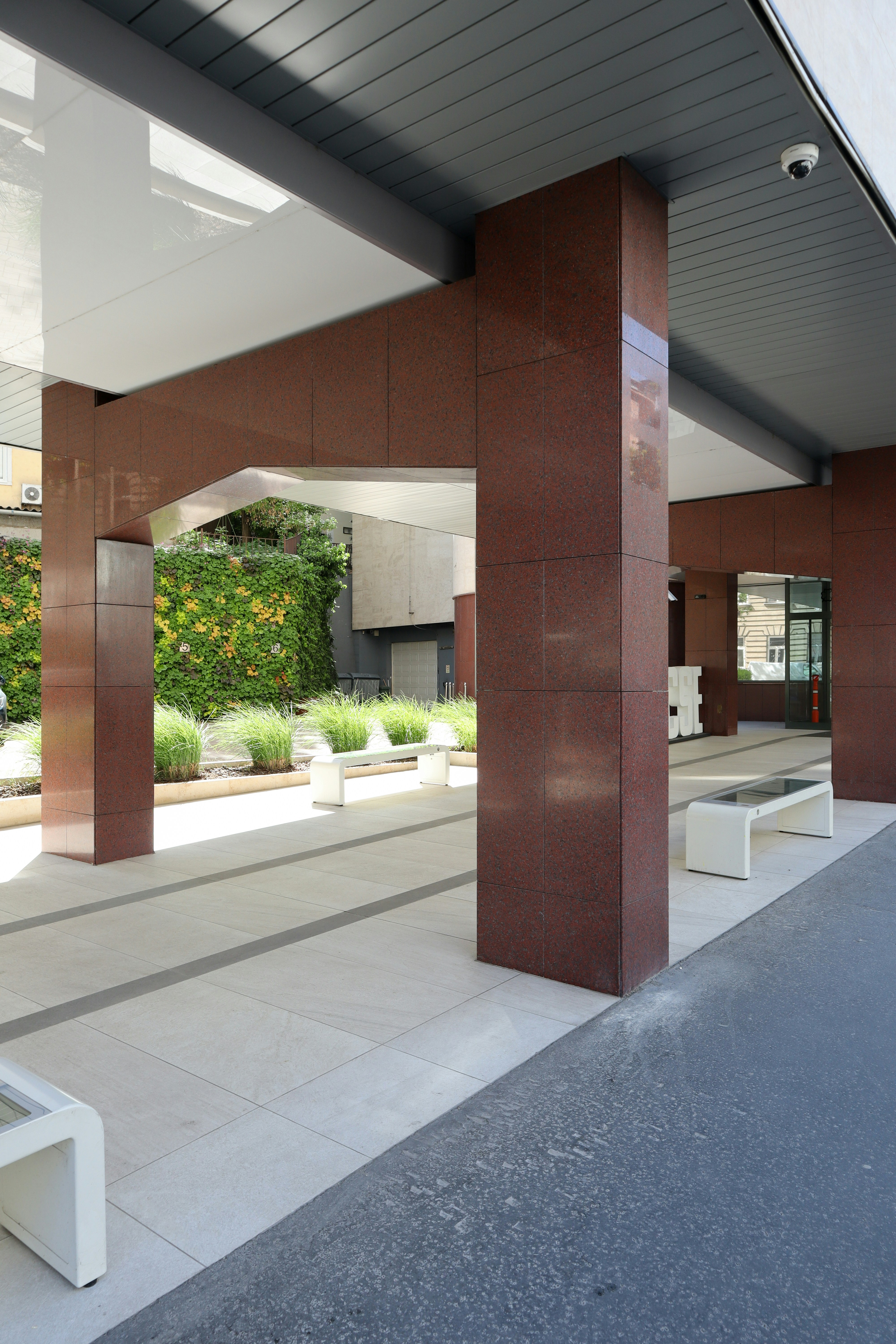 Geometry and Light: Urban Canopy at Tilted Angles