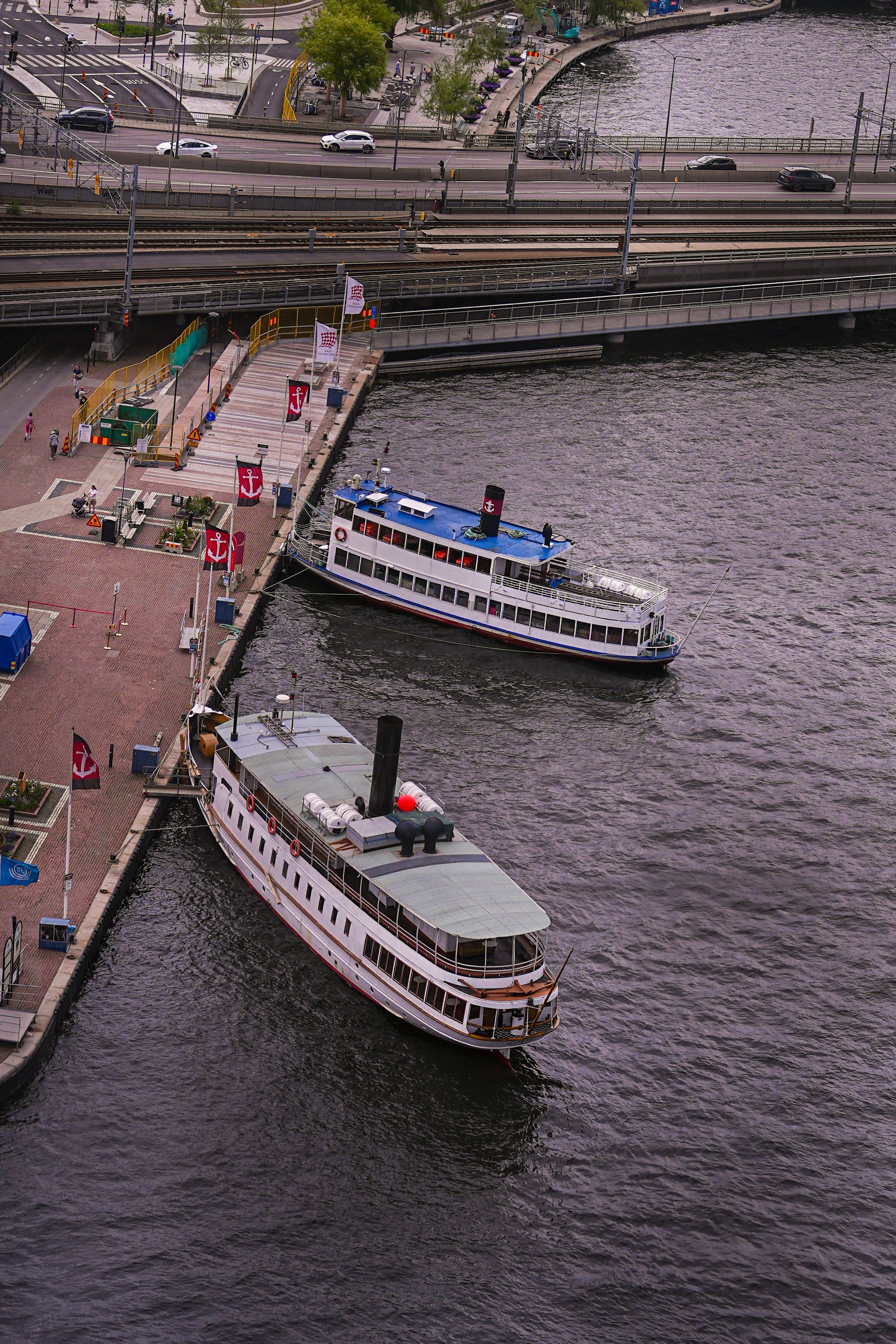 Boats at the Dock: Urban Riverfront Perspective