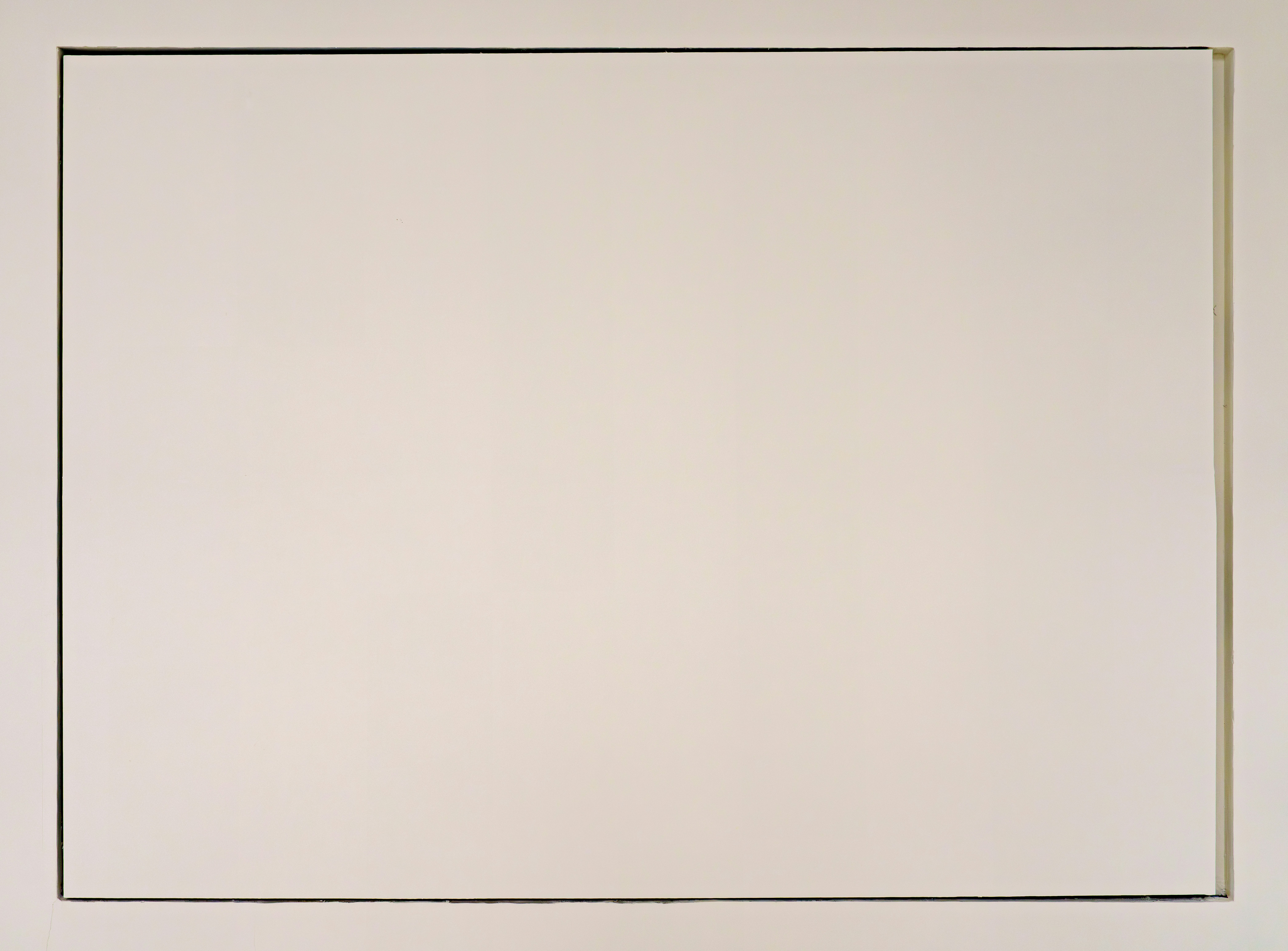 Minimal Rectangle: A Quiet Borderline on a Bare Canvas