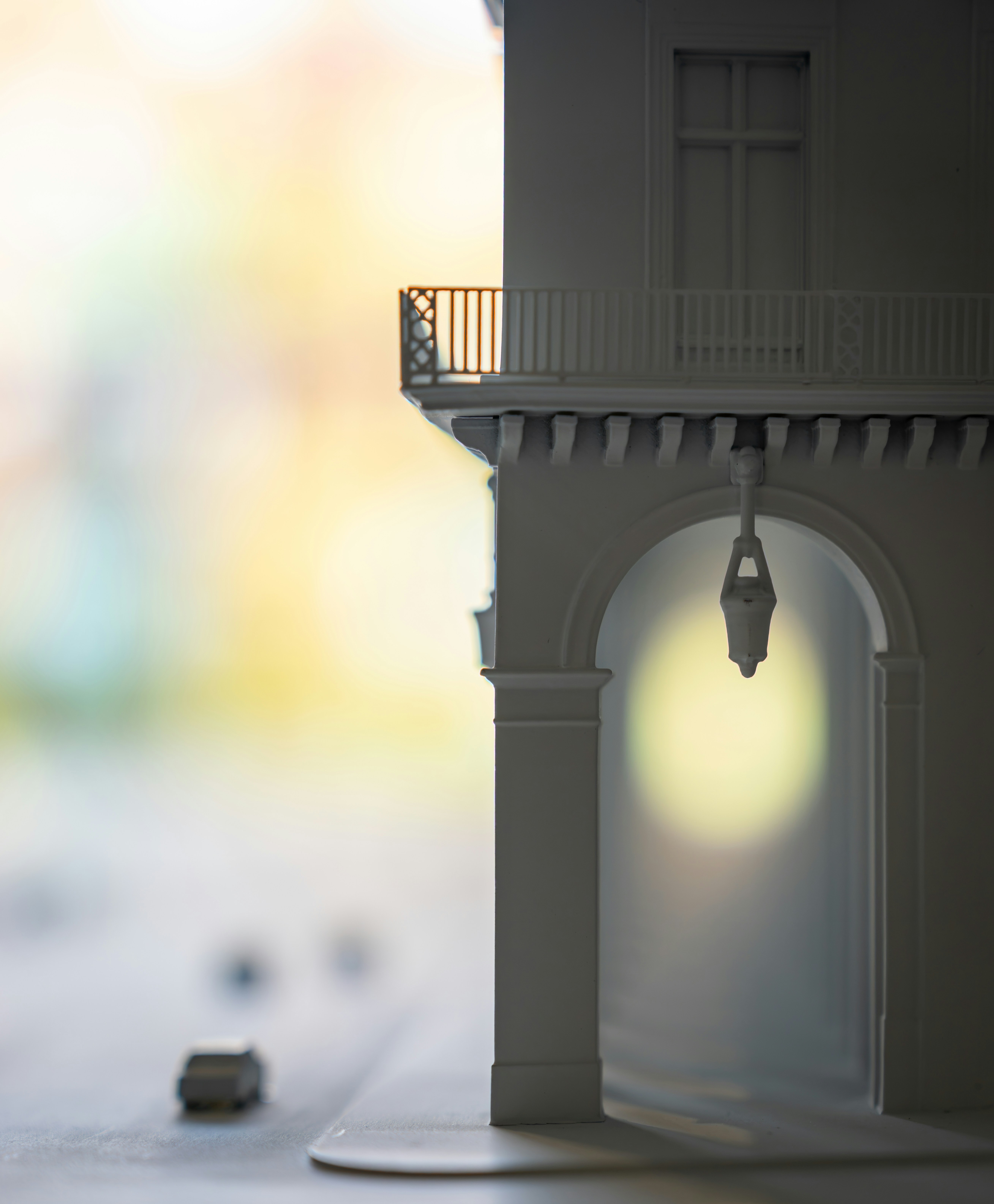 Elegant Archway in Miniature: A Studio Setup with Soft Bokeh