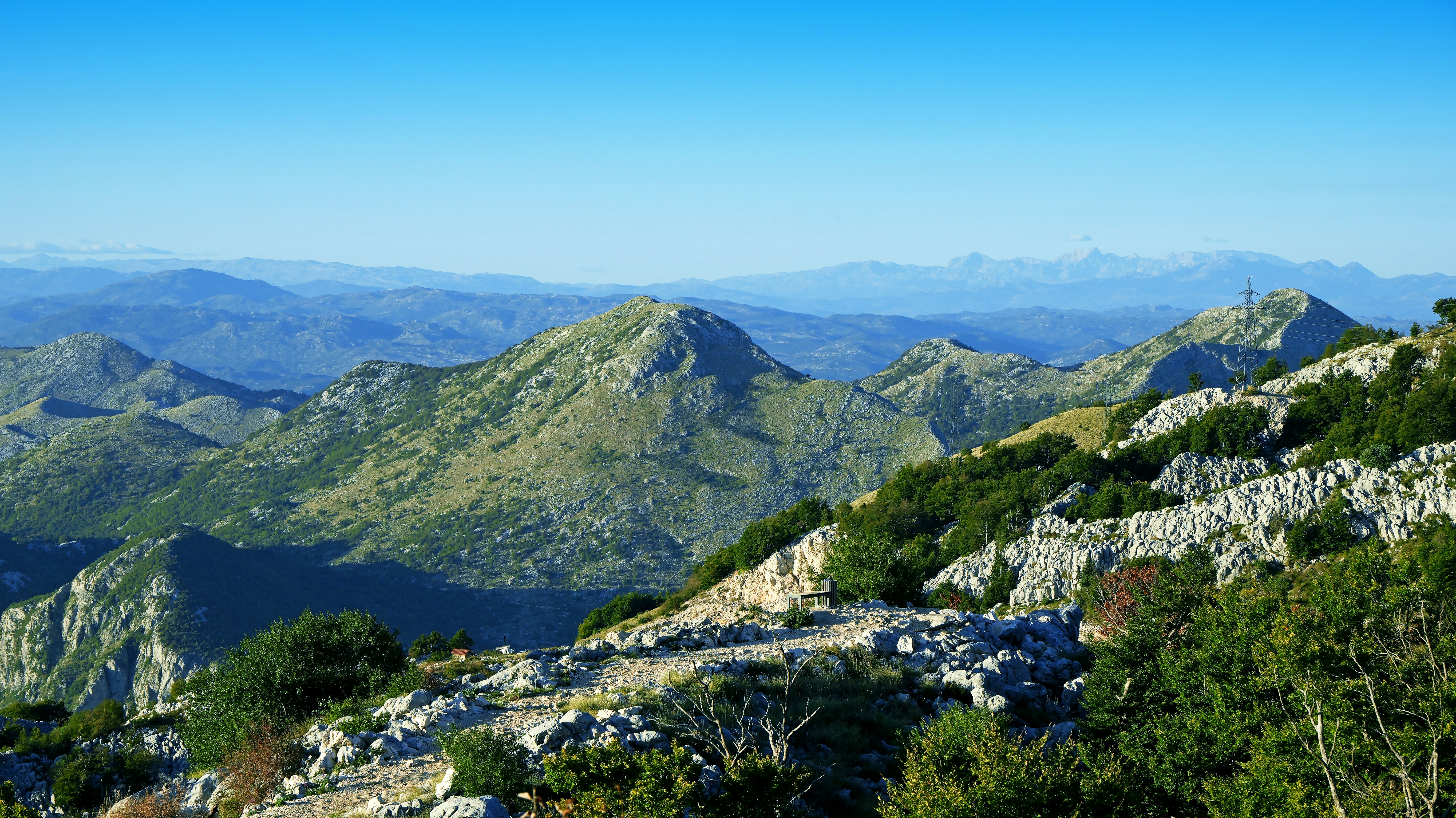 Echoes of the Pinnacle: A Ridge Between Sky and Stone