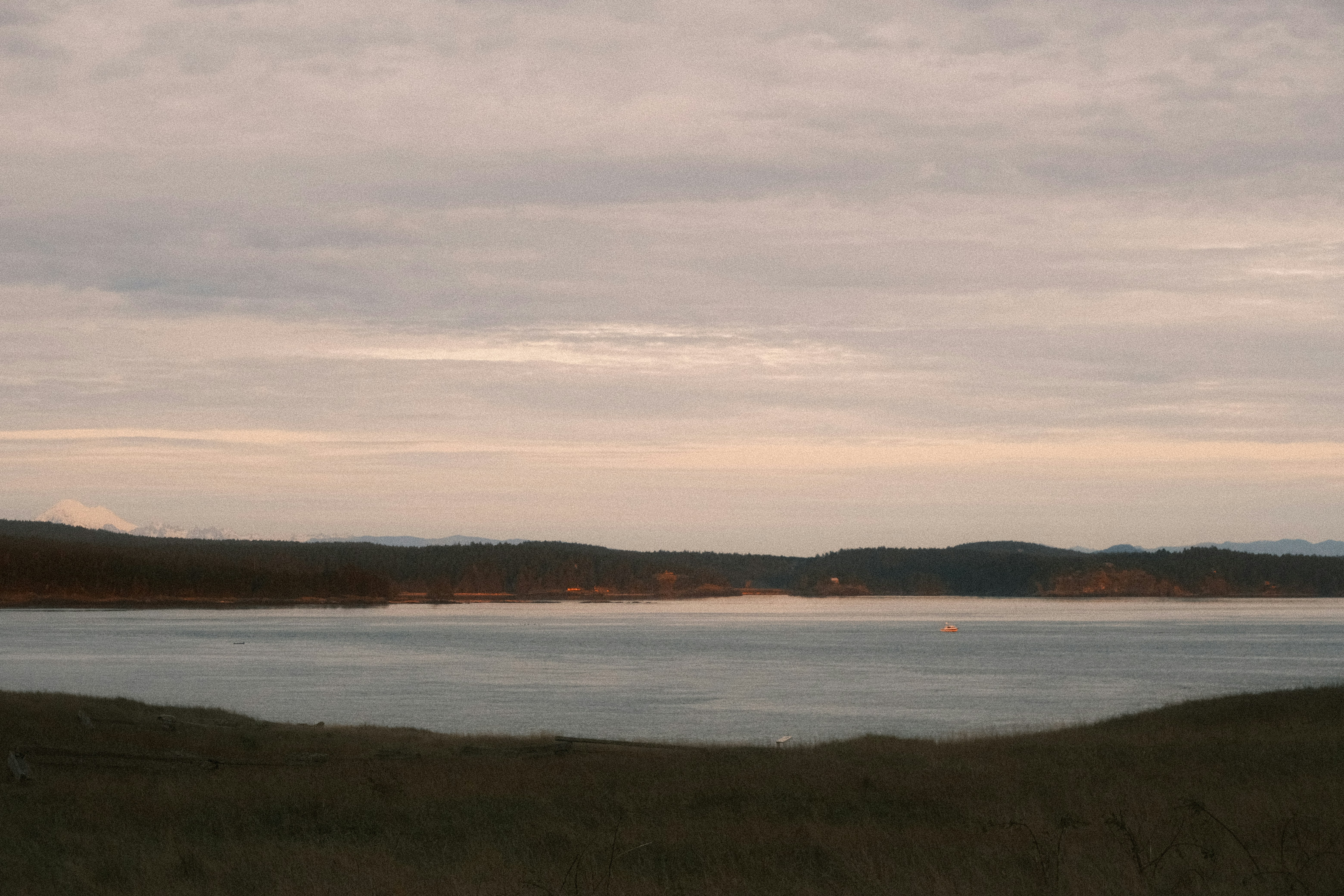 Dusk over a Quiet Shoreline