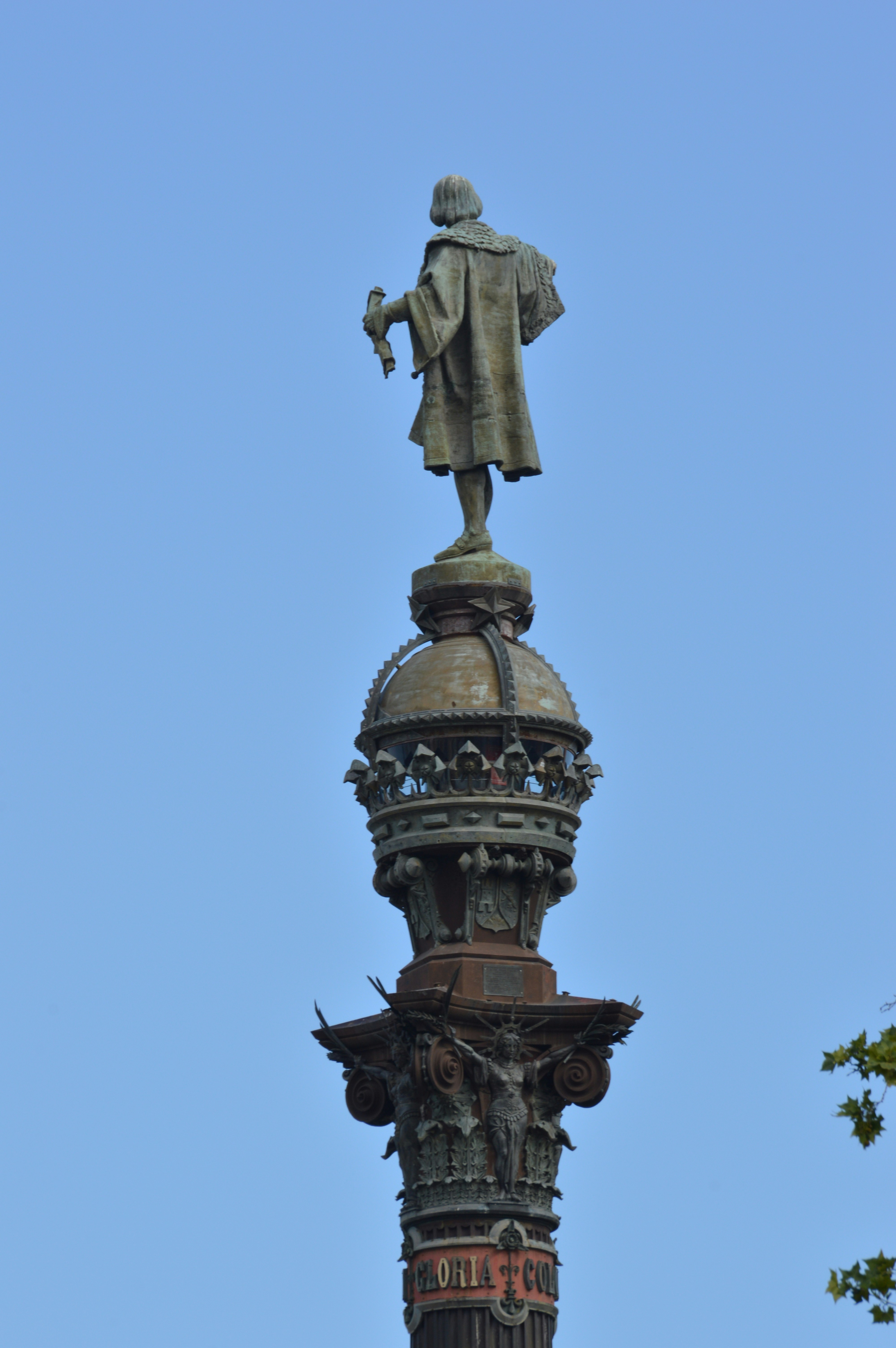 Statue Crowned by Sky: A Skyward Gaze at the Tower of Legacy