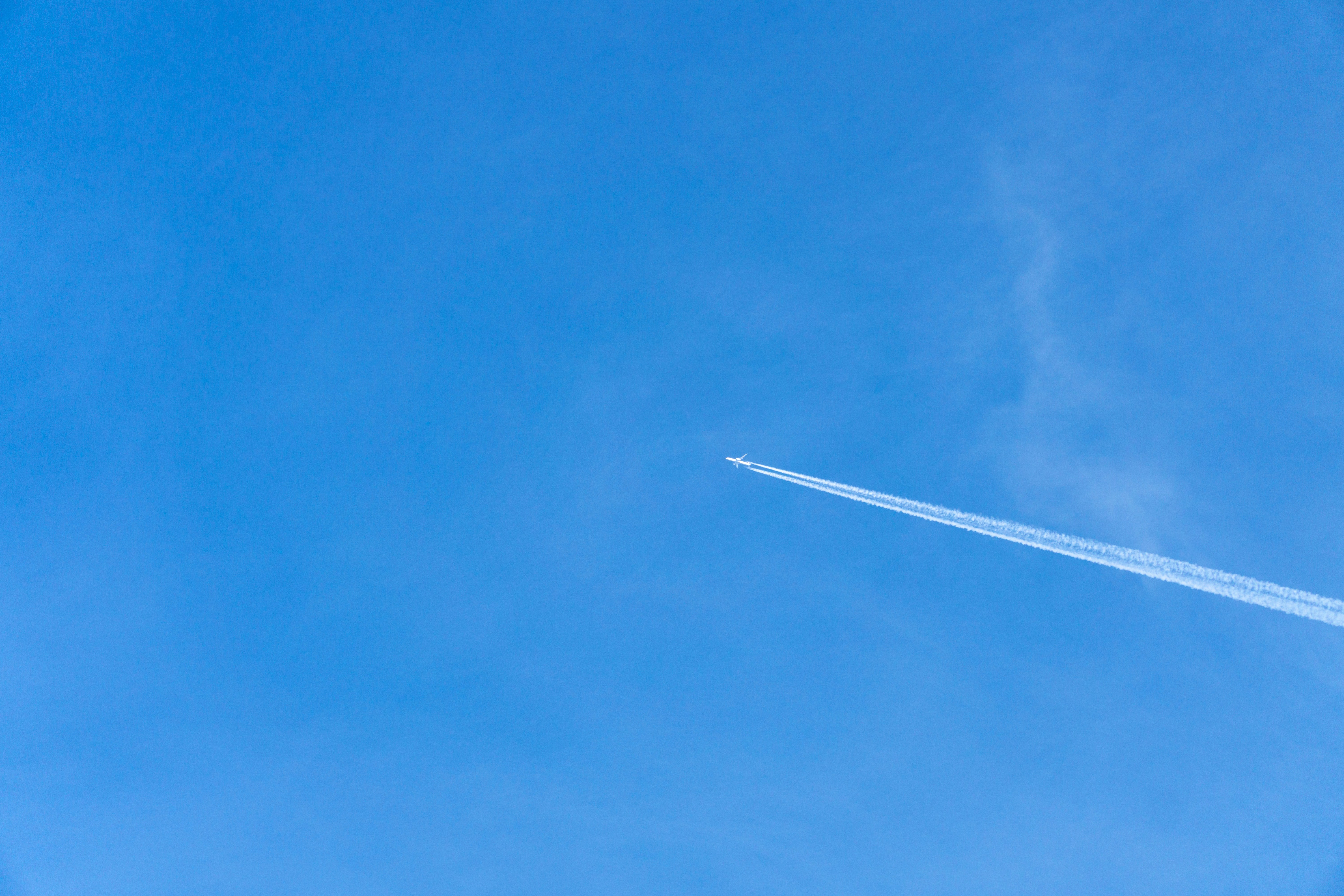 Contrail Crossing the Cerulean Sky