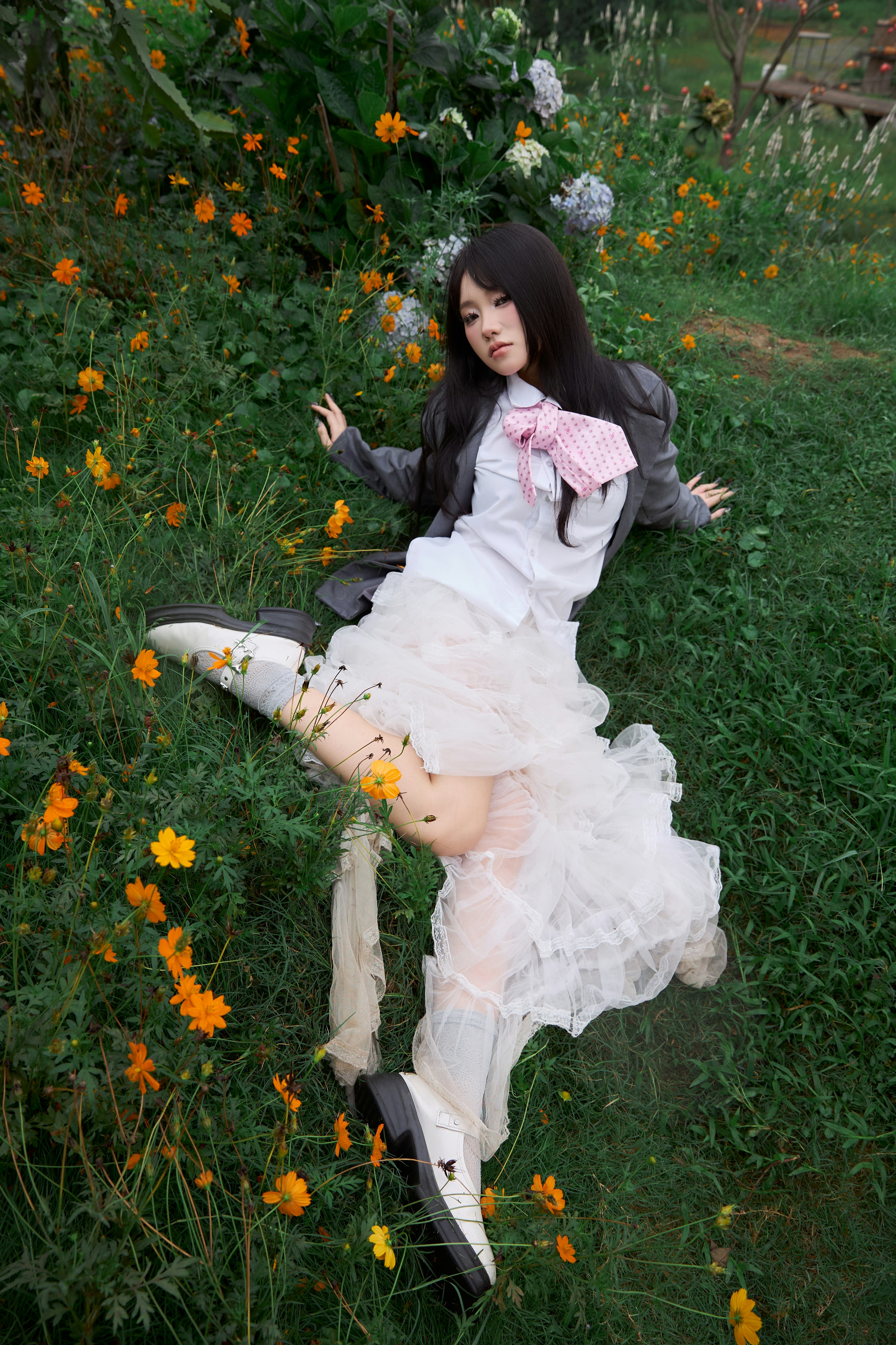 Garden Reverie in White and Pink