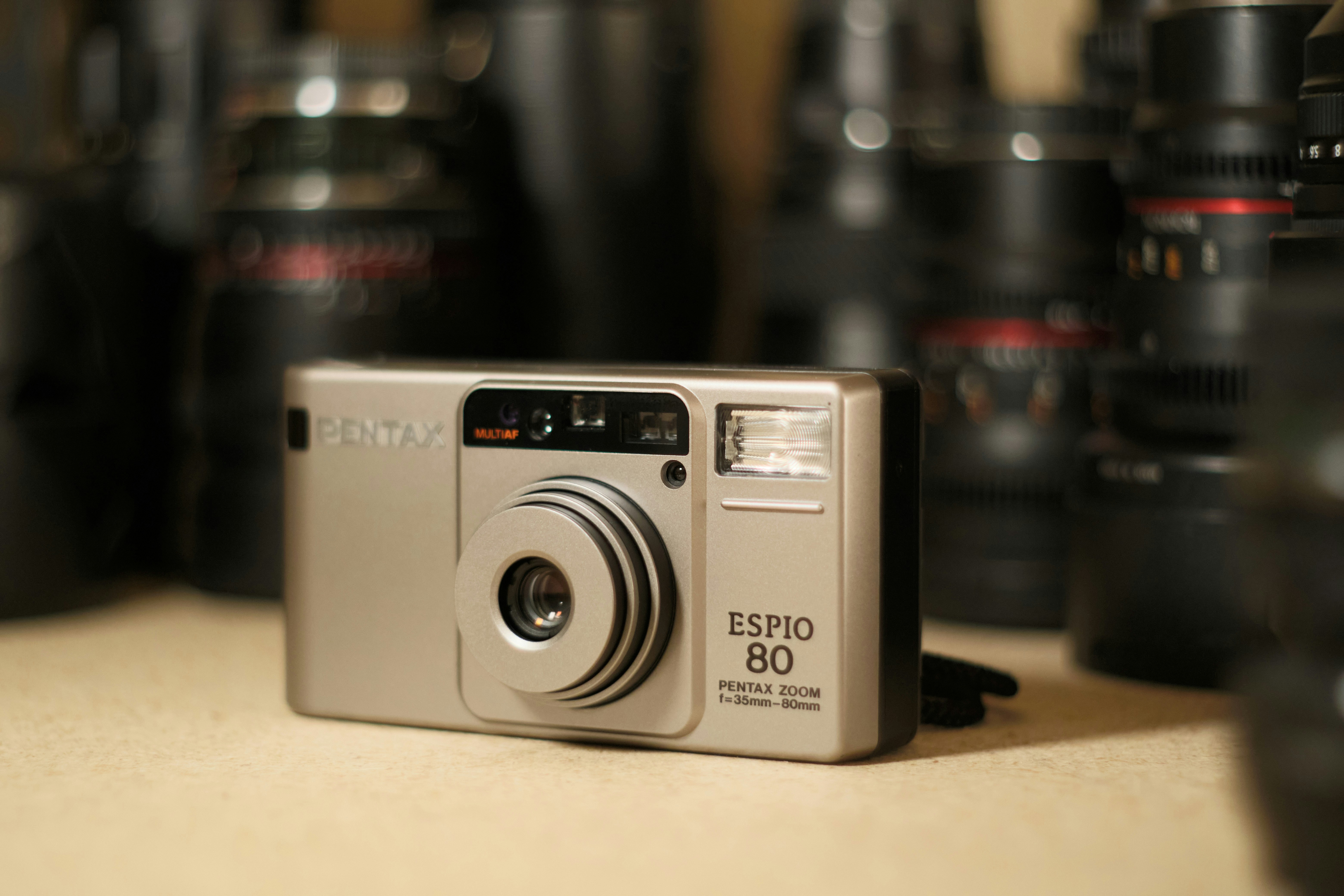 Espio in a Sea of Glass: A Compact Time Capsule on a Studio Shelf