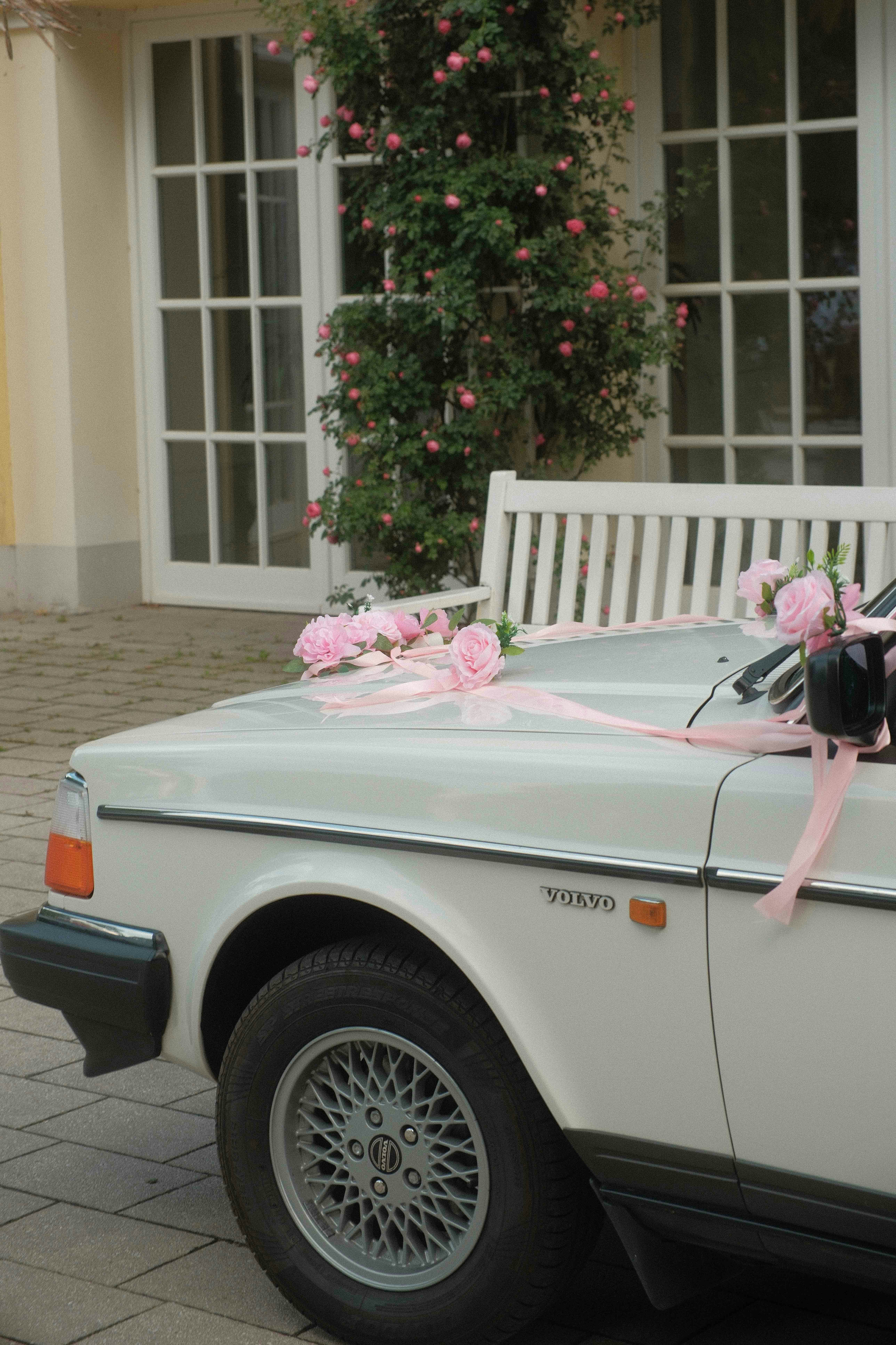Elegant Car Bridal Bloom on a Quiet Courtyard