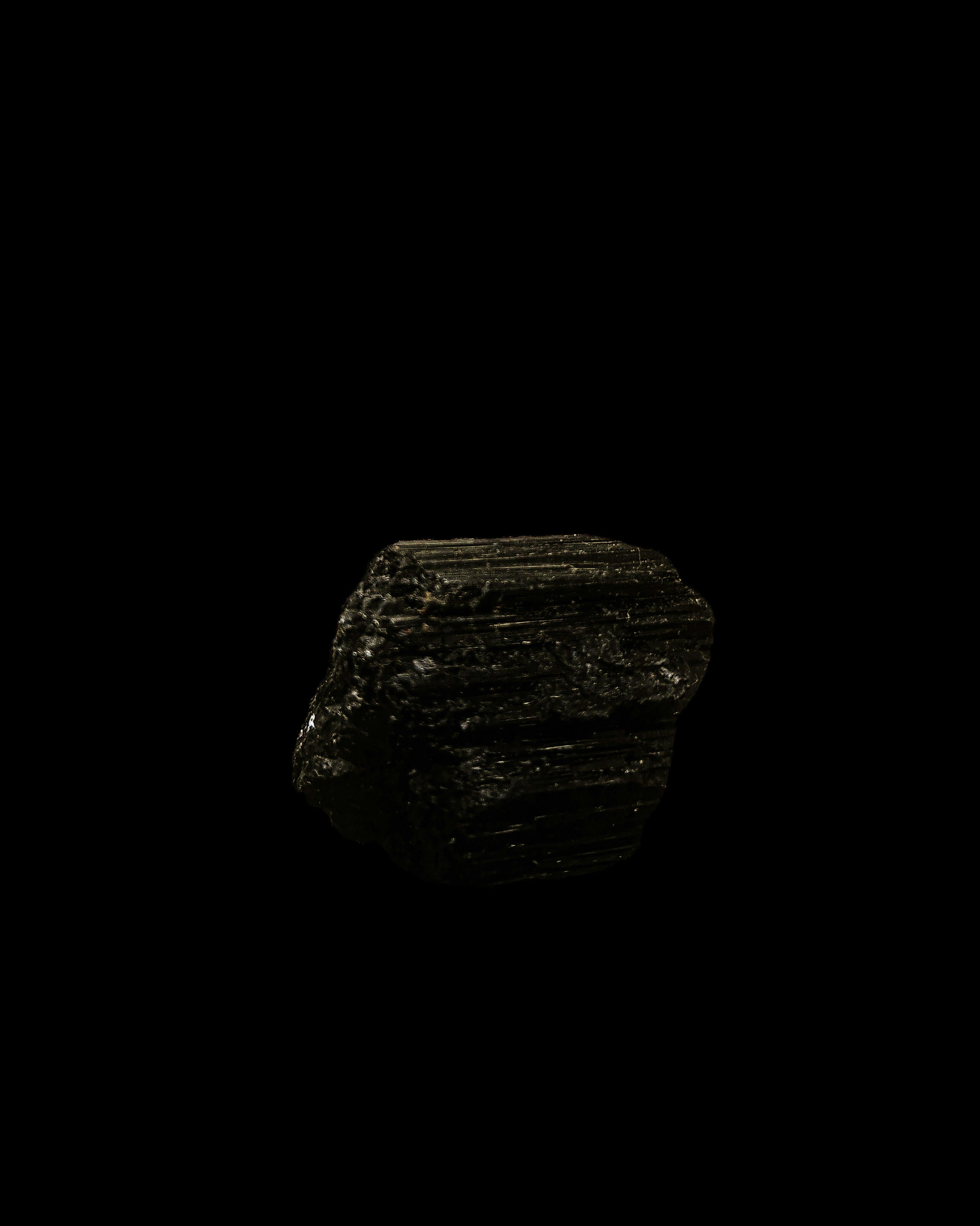 A Gleam in the Dark: A Solo Pyrite-esque Fragment in Lingering Shadow