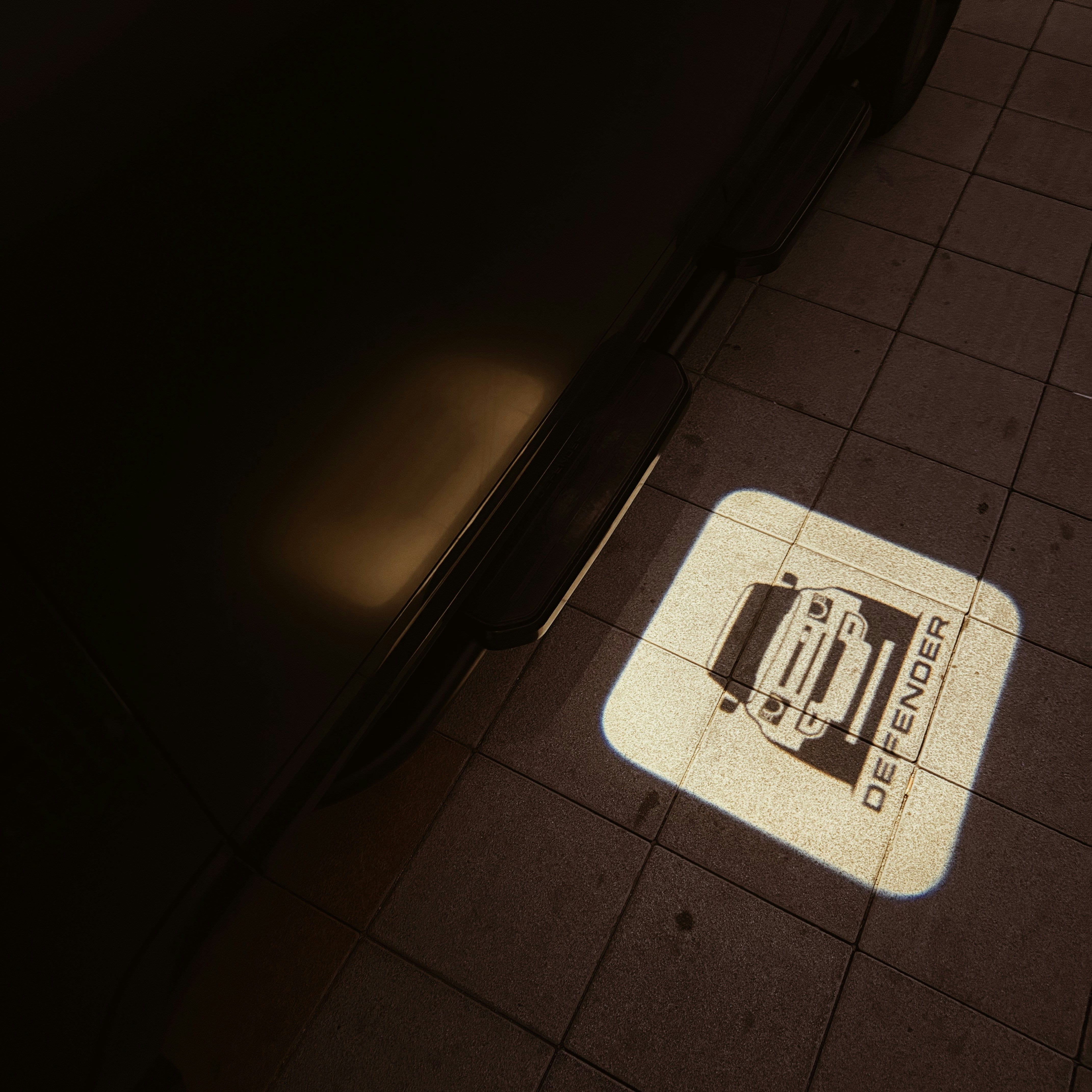 Shadowed Vehicle Edge: A Solar Stamp on the Ground