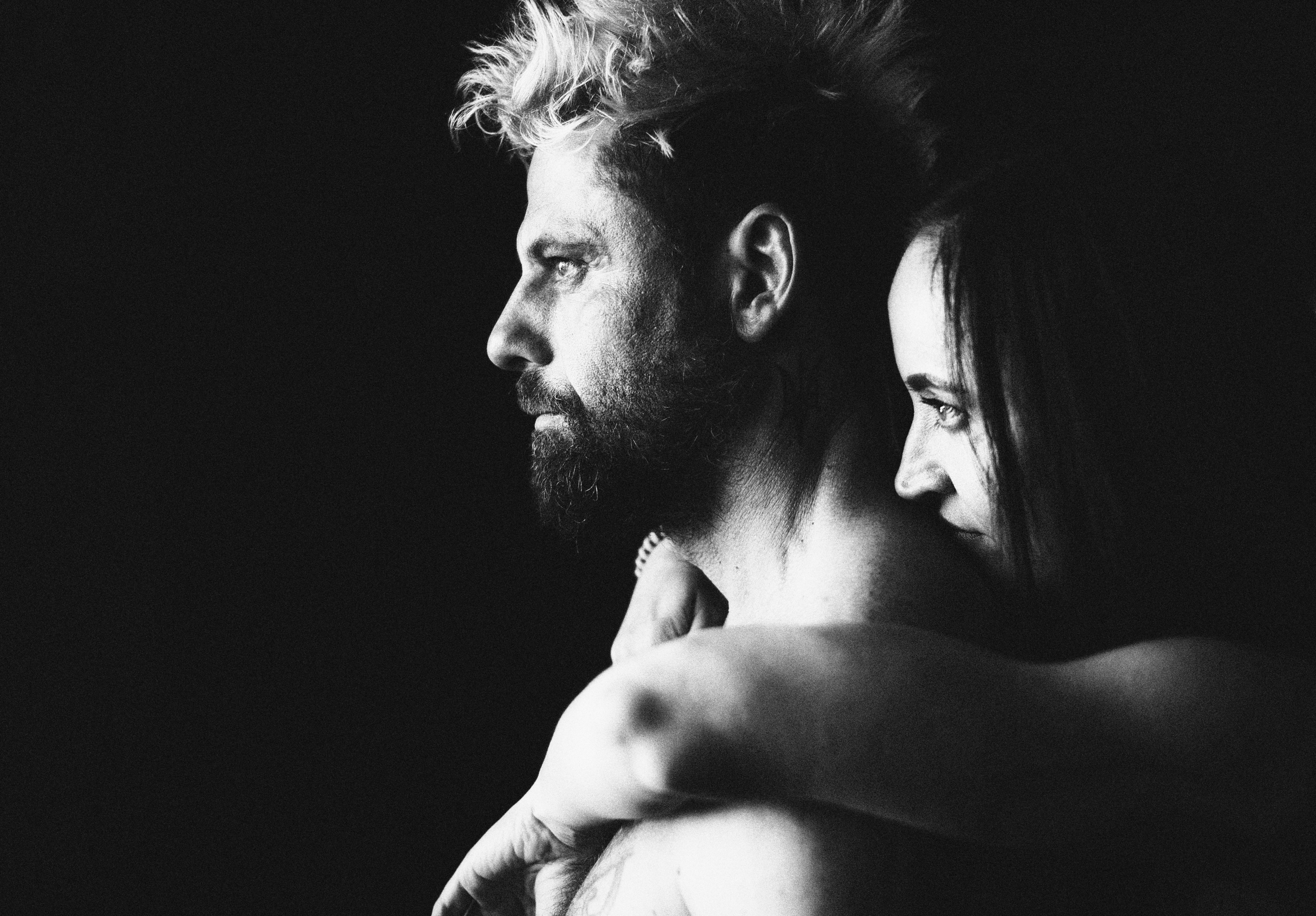 Embrace in Mono: Quiet Horizon of Two