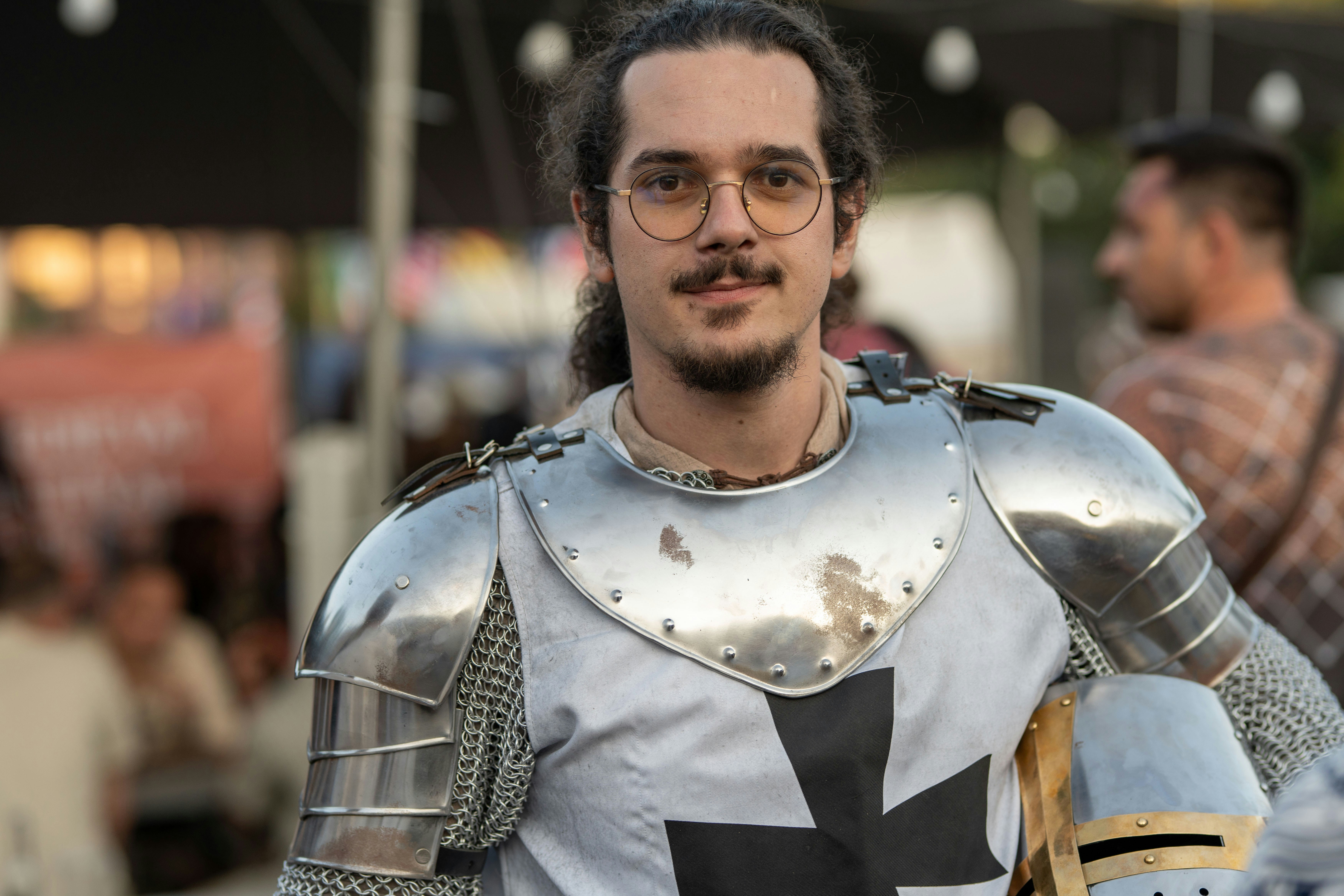 Armored Knight with a Quiet Gaze