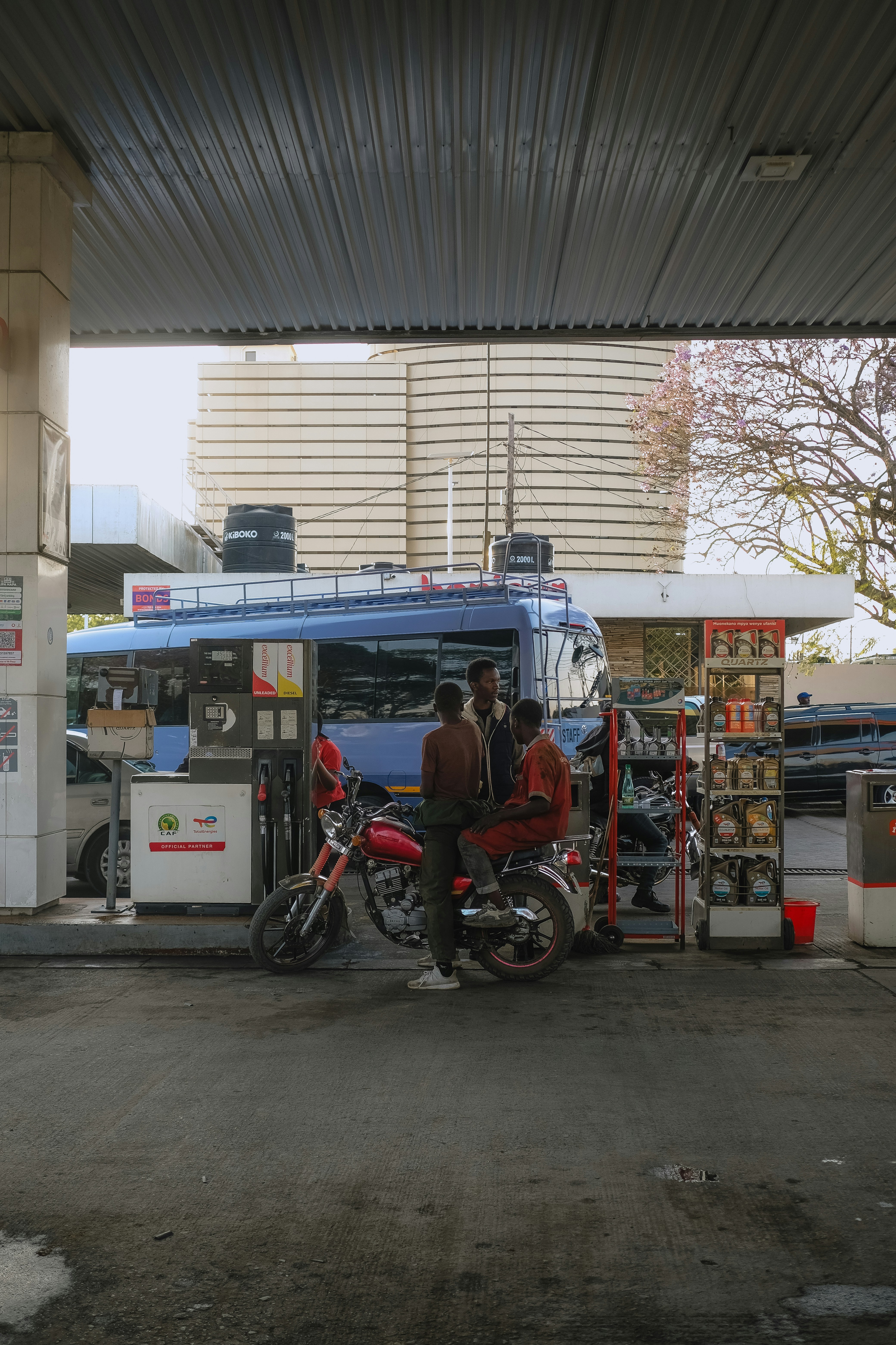 Gassed Up: Quiet Interactions at a Busy Station