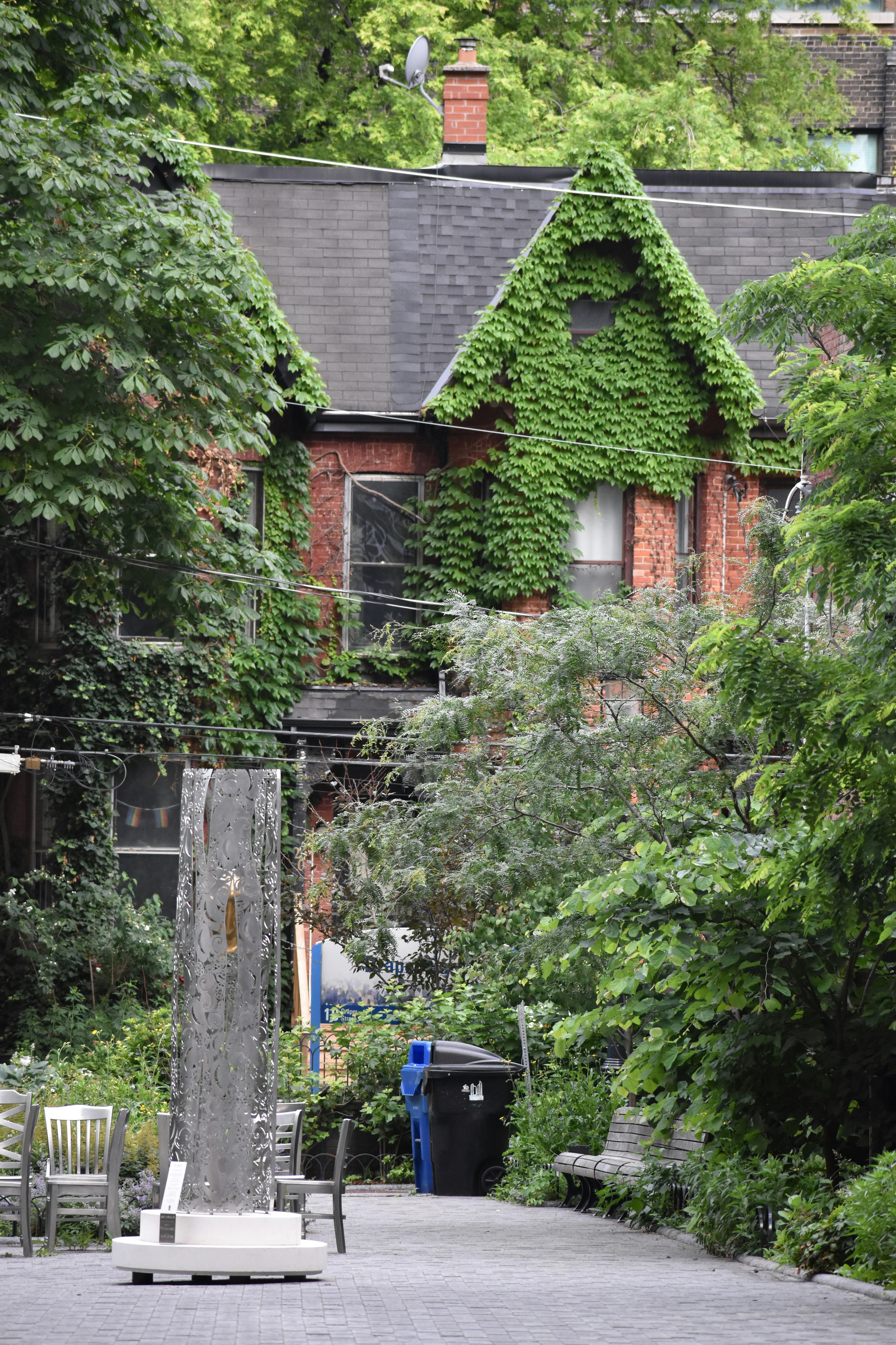 Ivy-Covered Housekeeper: A Quiet Urban Garden Enclave
