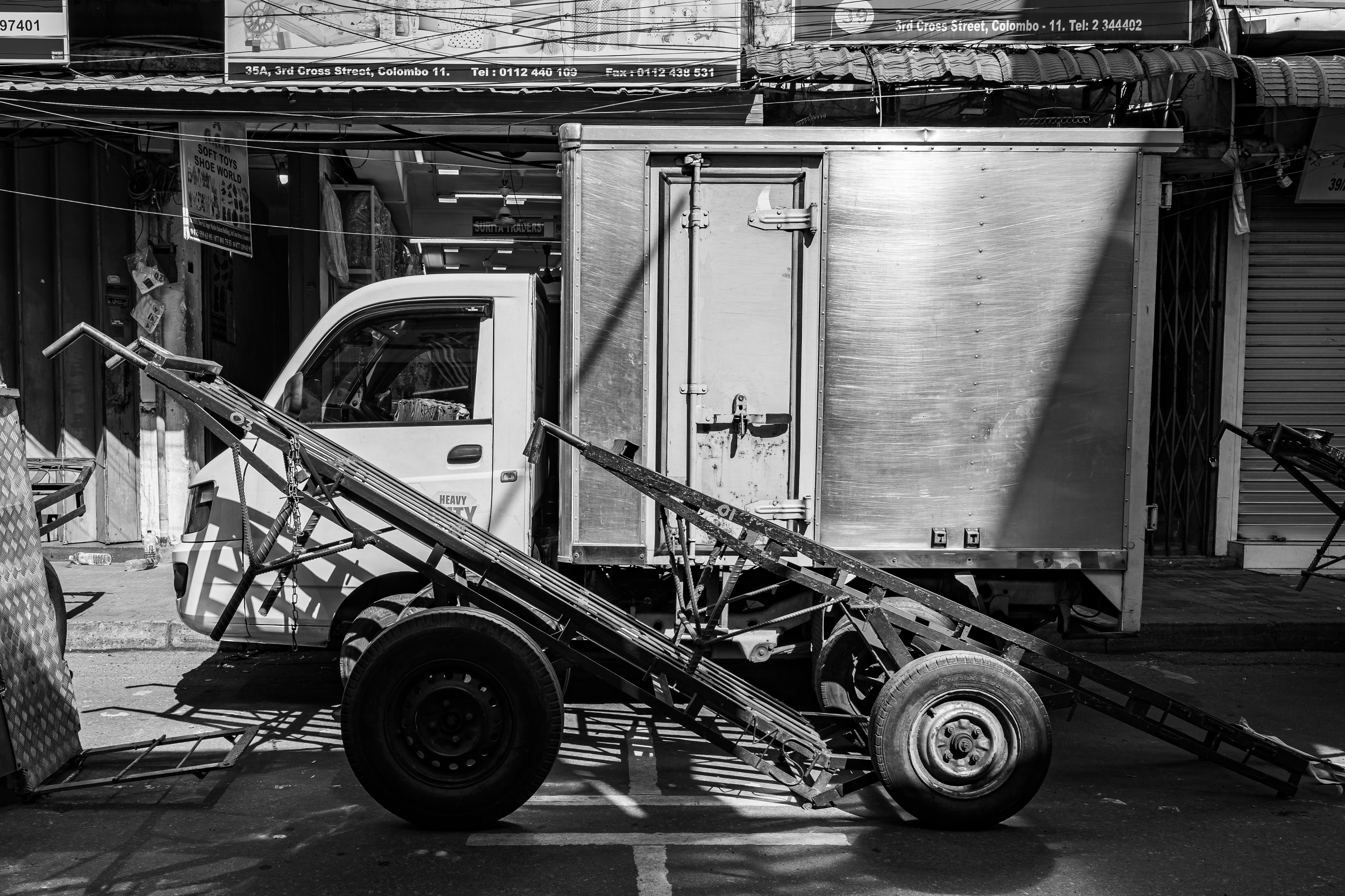 Industrial Center: A Static Delivery Vehicle Forged in Shadow