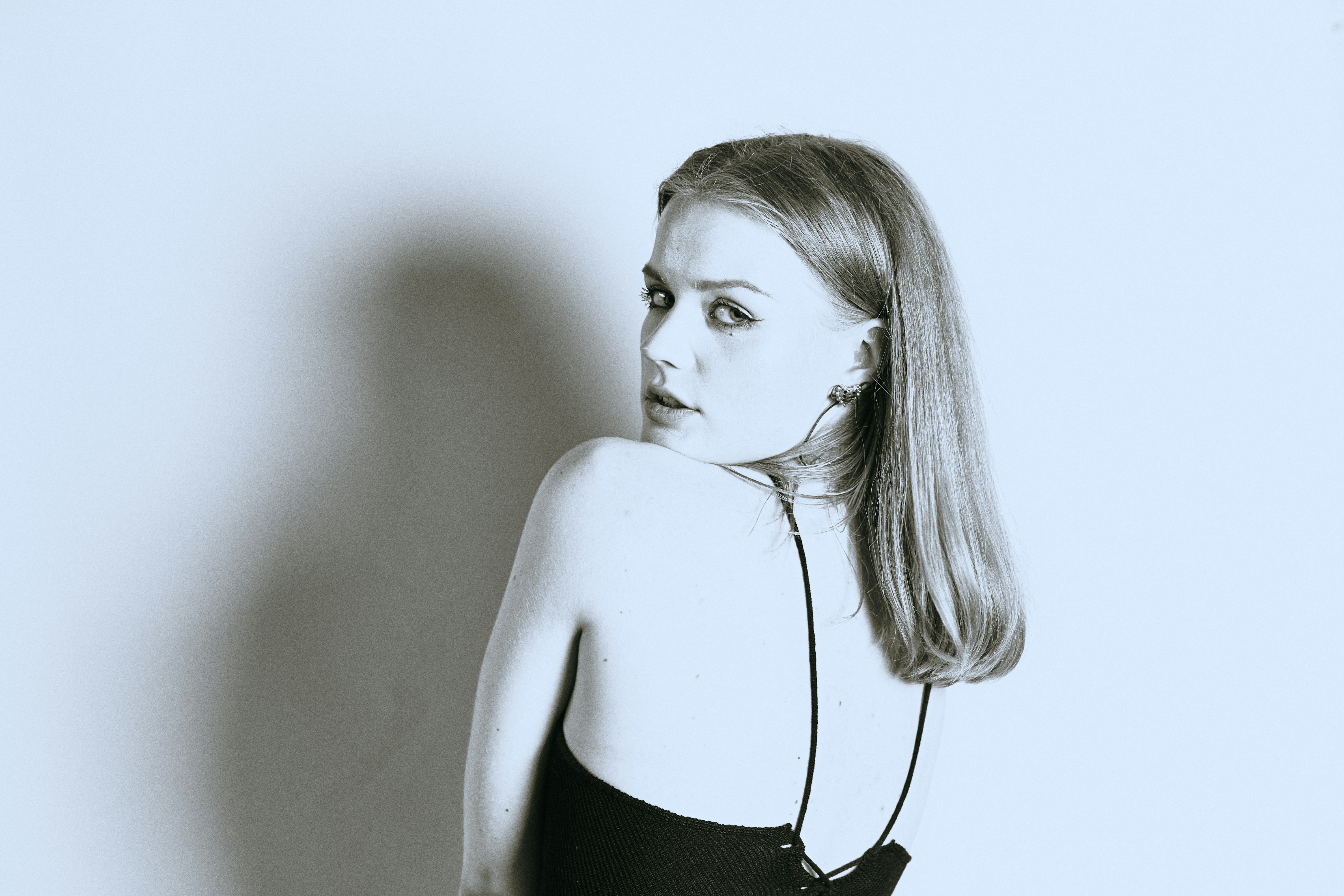 Backlit Portrait: Soft Shadow, Bold Silhouette