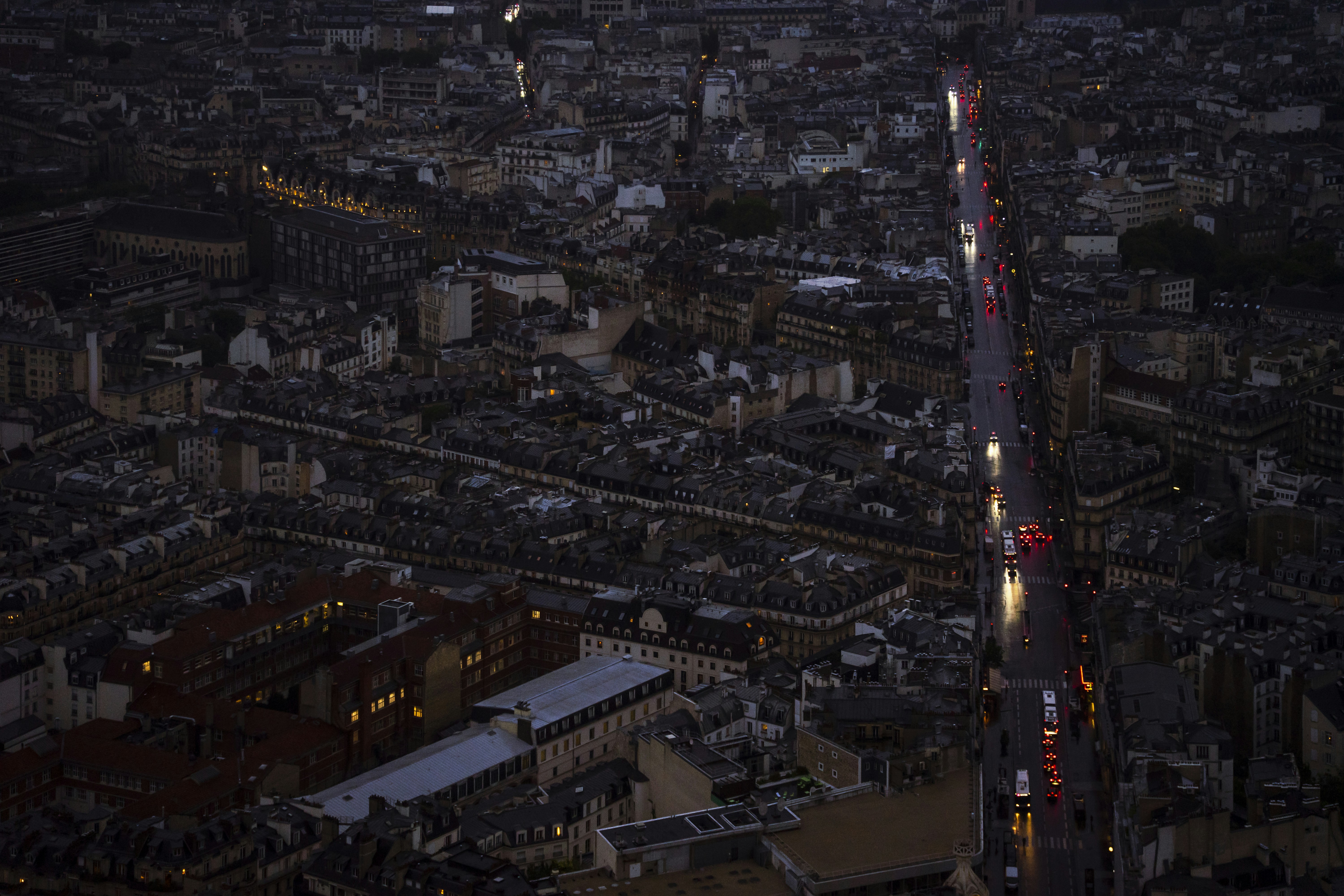 Night City Pulse: A Neon Arrow Through Quiet Streets