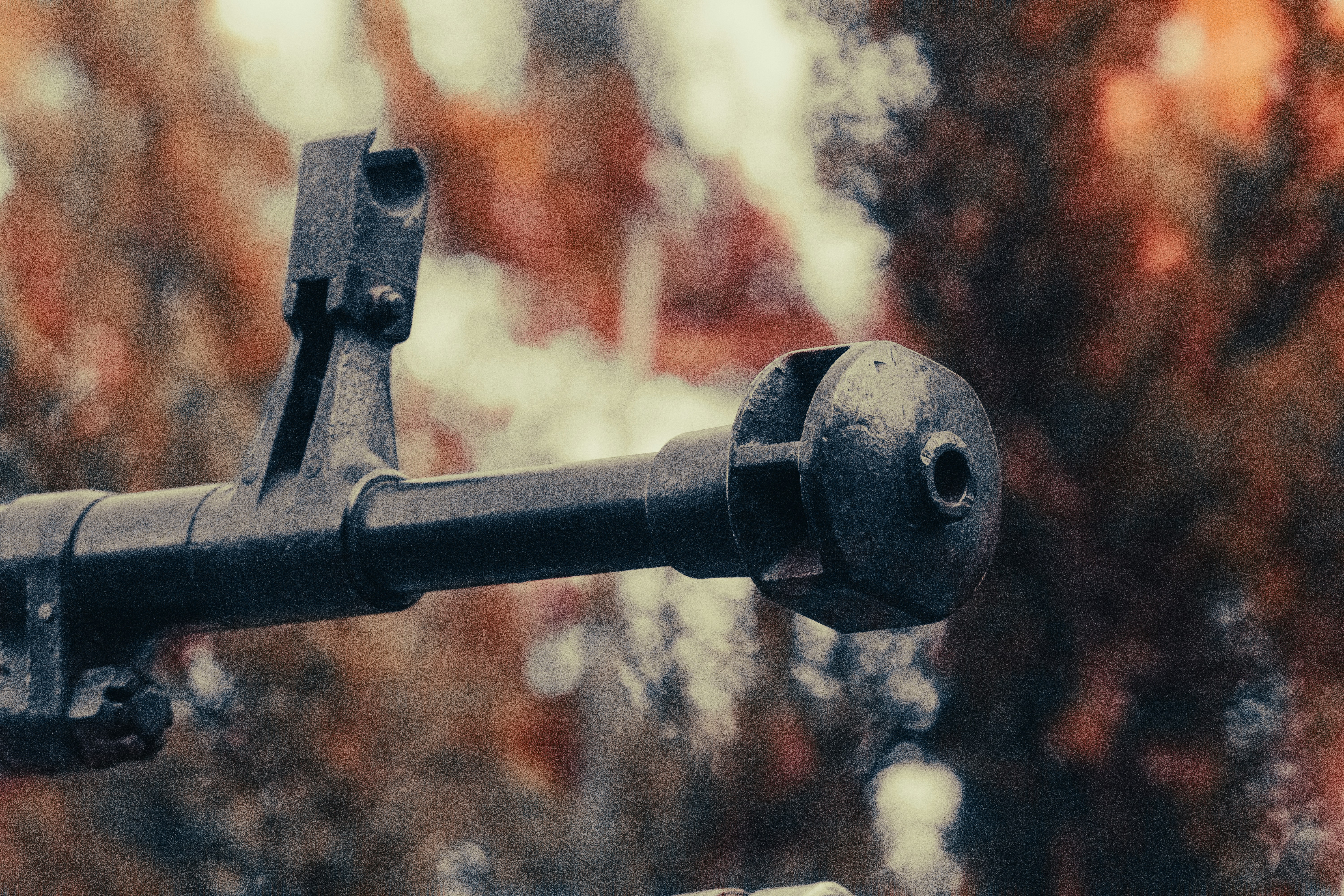 Cold Barrel, Soft Focus: A Close Wake in Smoke