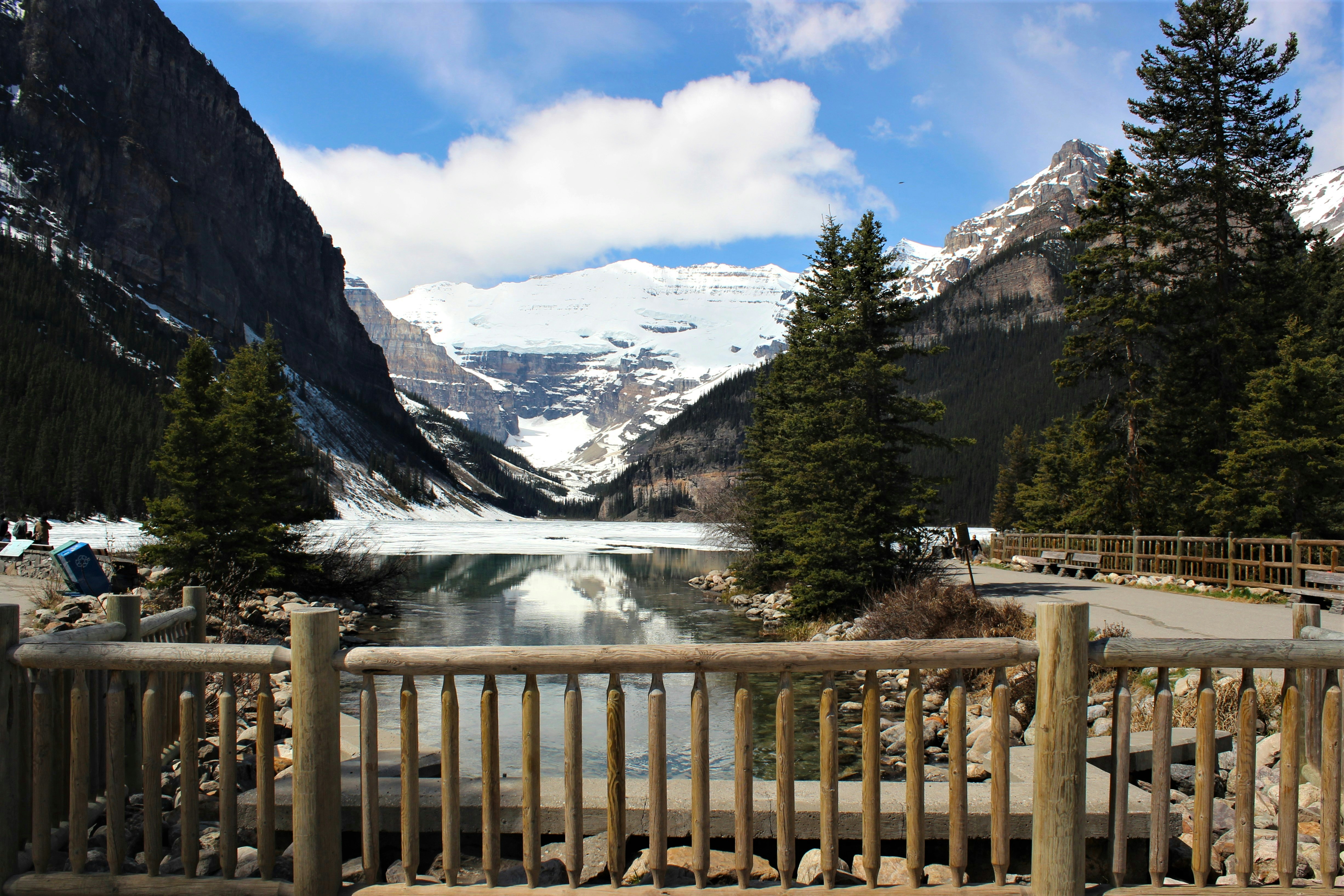 Glacial Vale Overlook
