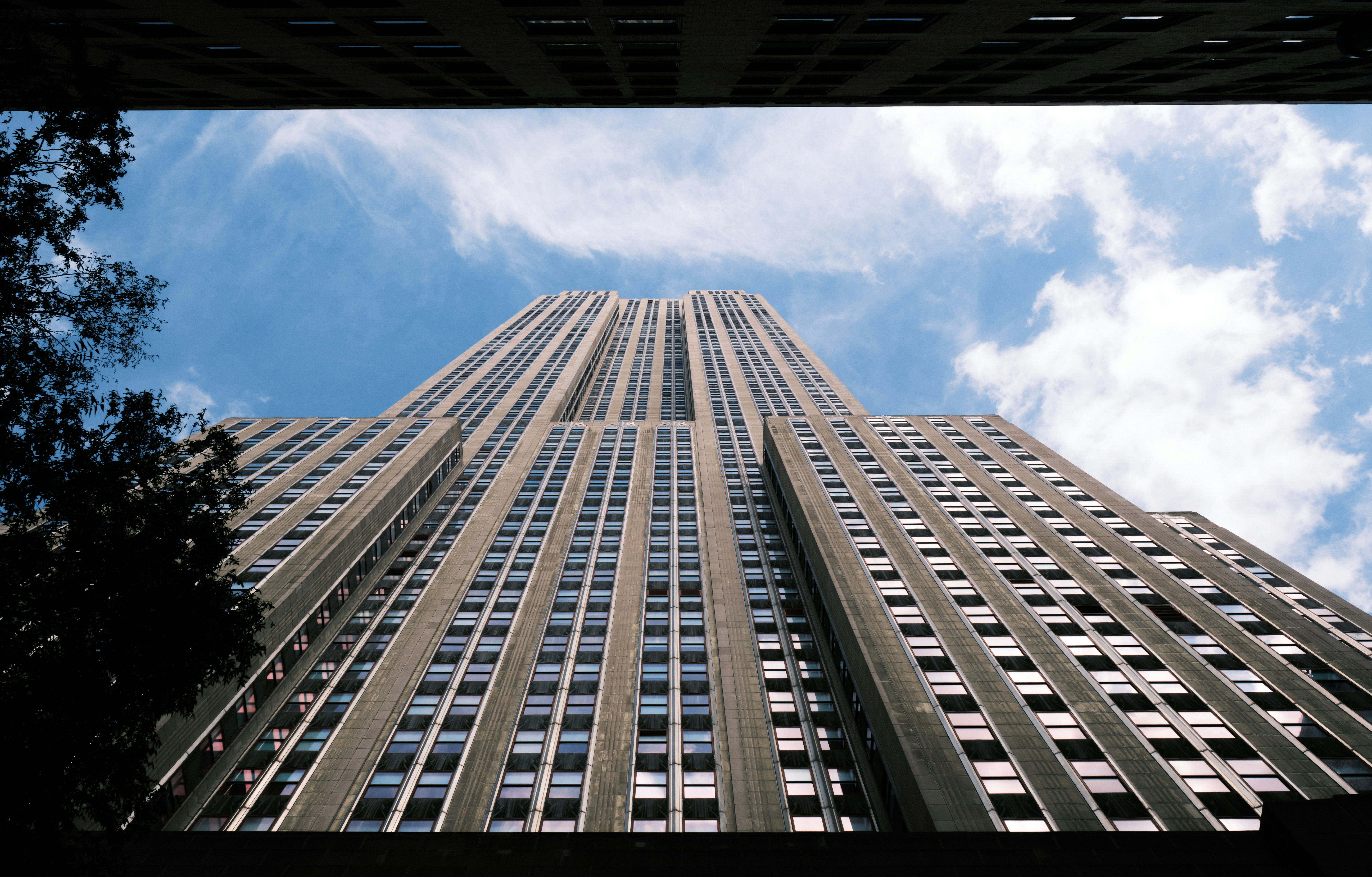 Skyward Spine: A Tower Reaches Toward the Opening
