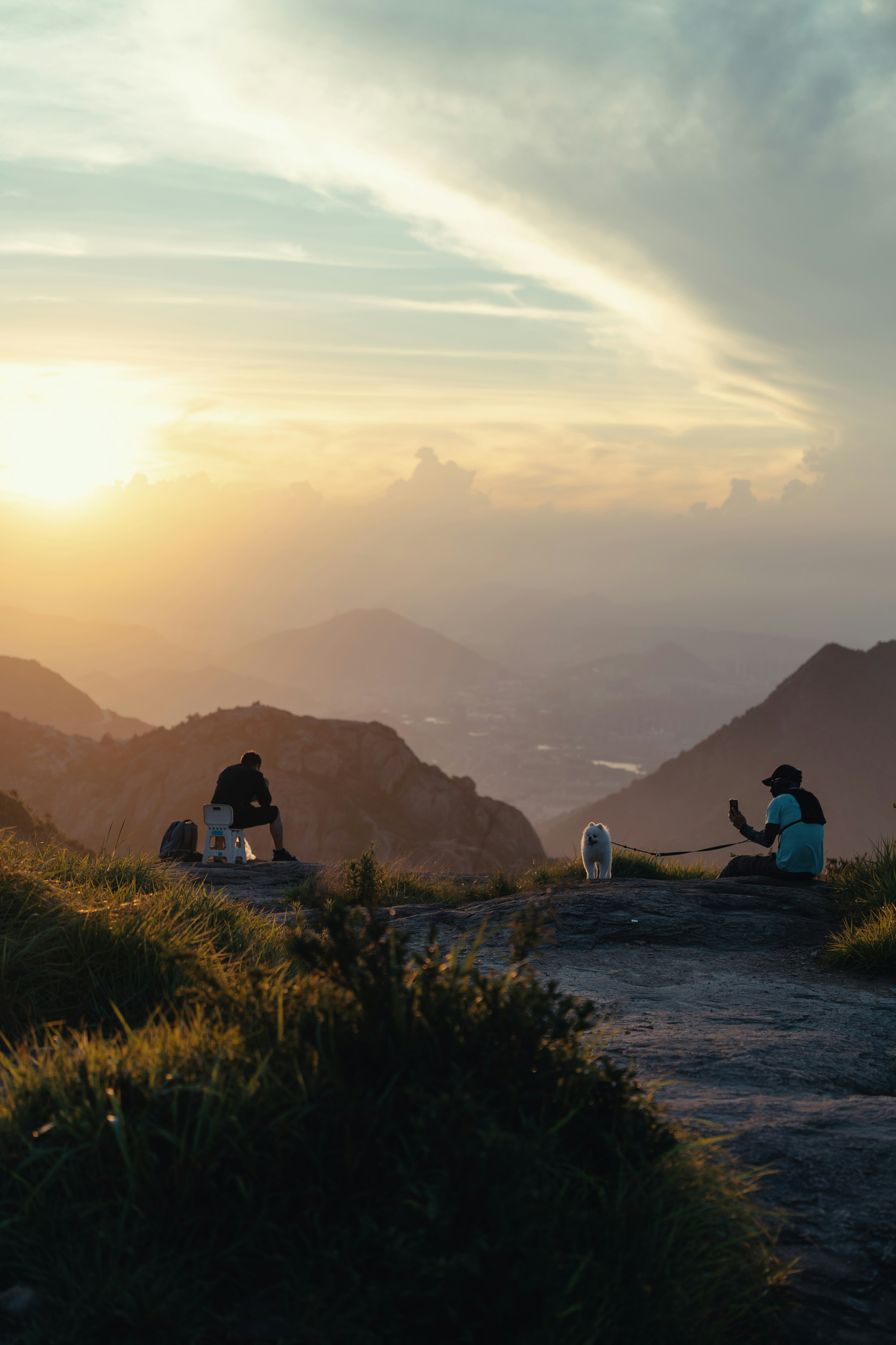 Sunlit Summit: A Quiet Moment Above the Valleys