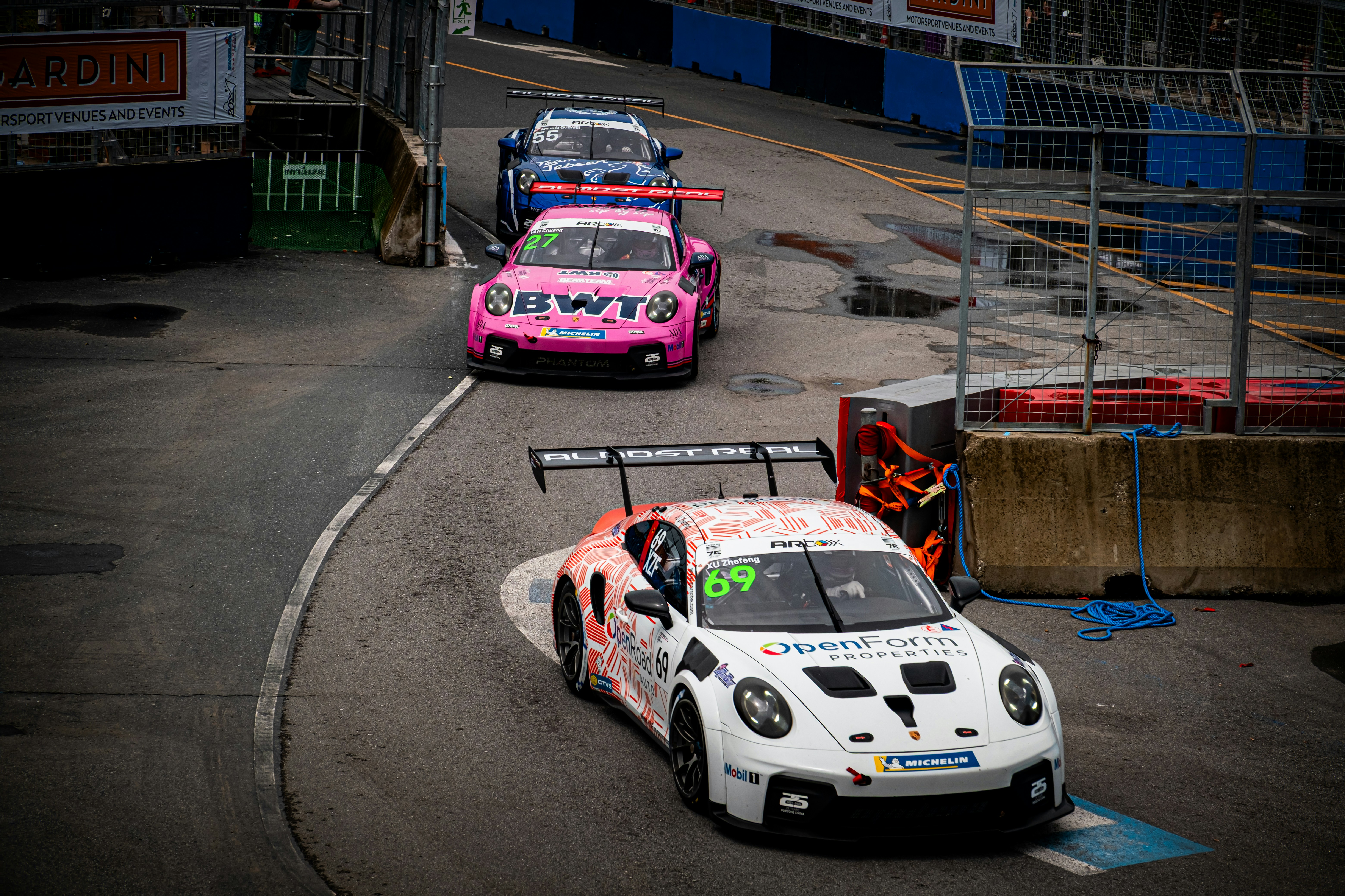 Lead Porsche Conquers the Curve: A Trio of Race Dazzle