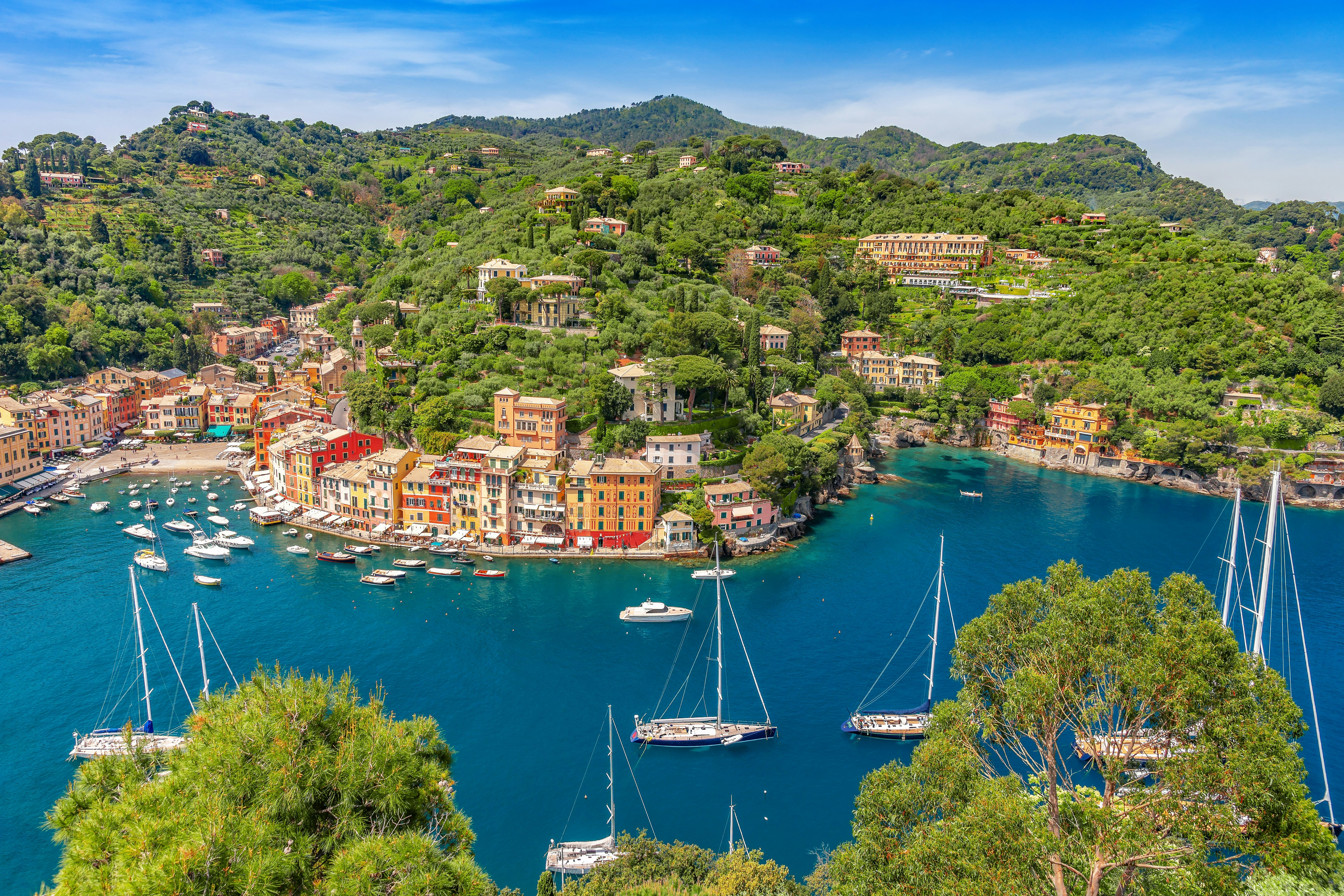 Harbor Village Crest: Aerial Slice of Mediterranean blue