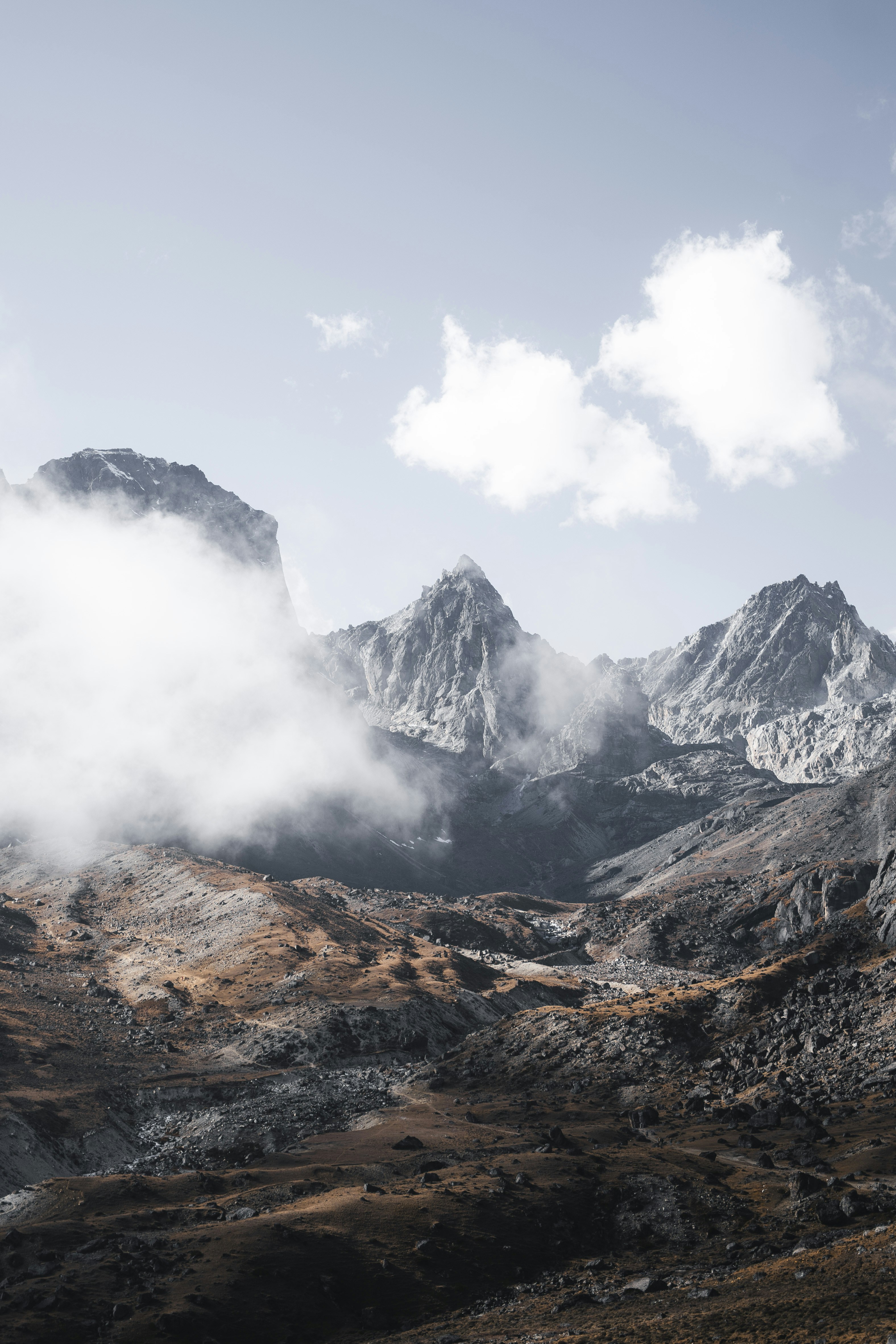 Cloud-Murnished Peaks: Twilight on the Ragged Range