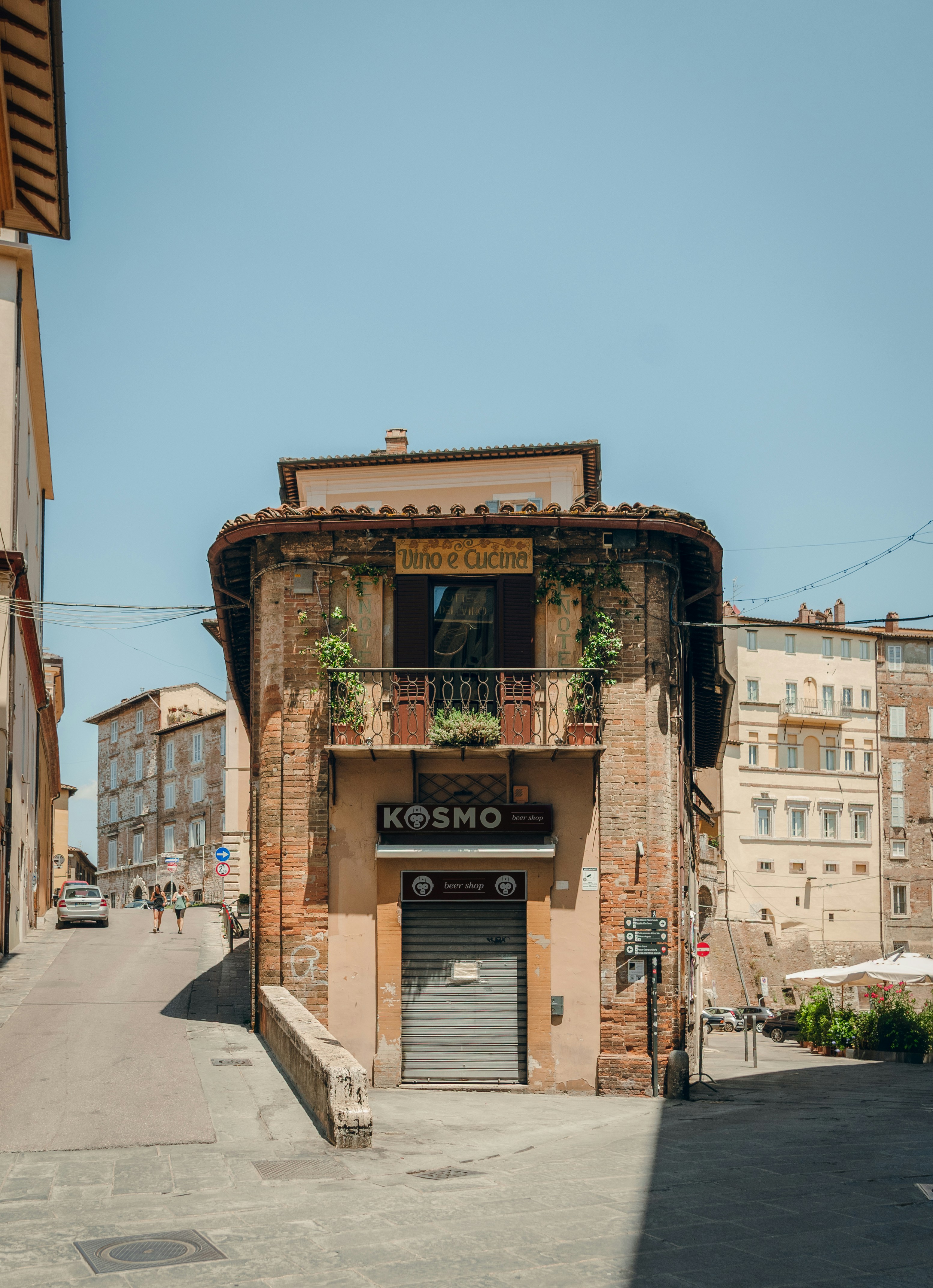 Brick Corner Café: A Staircase to An Old Town Charm