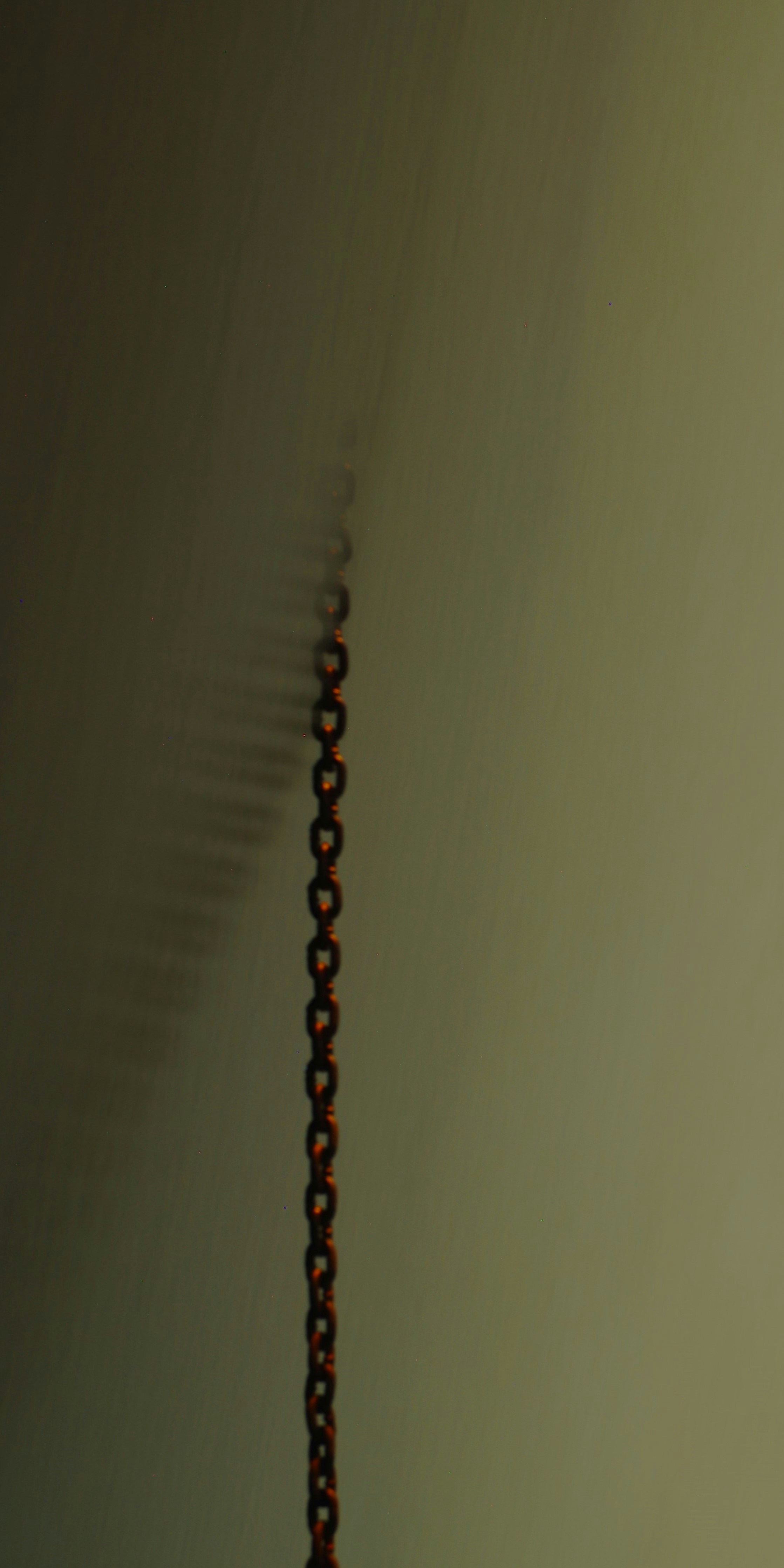 Midnight Chain: A Liminal Vertical in Low Light