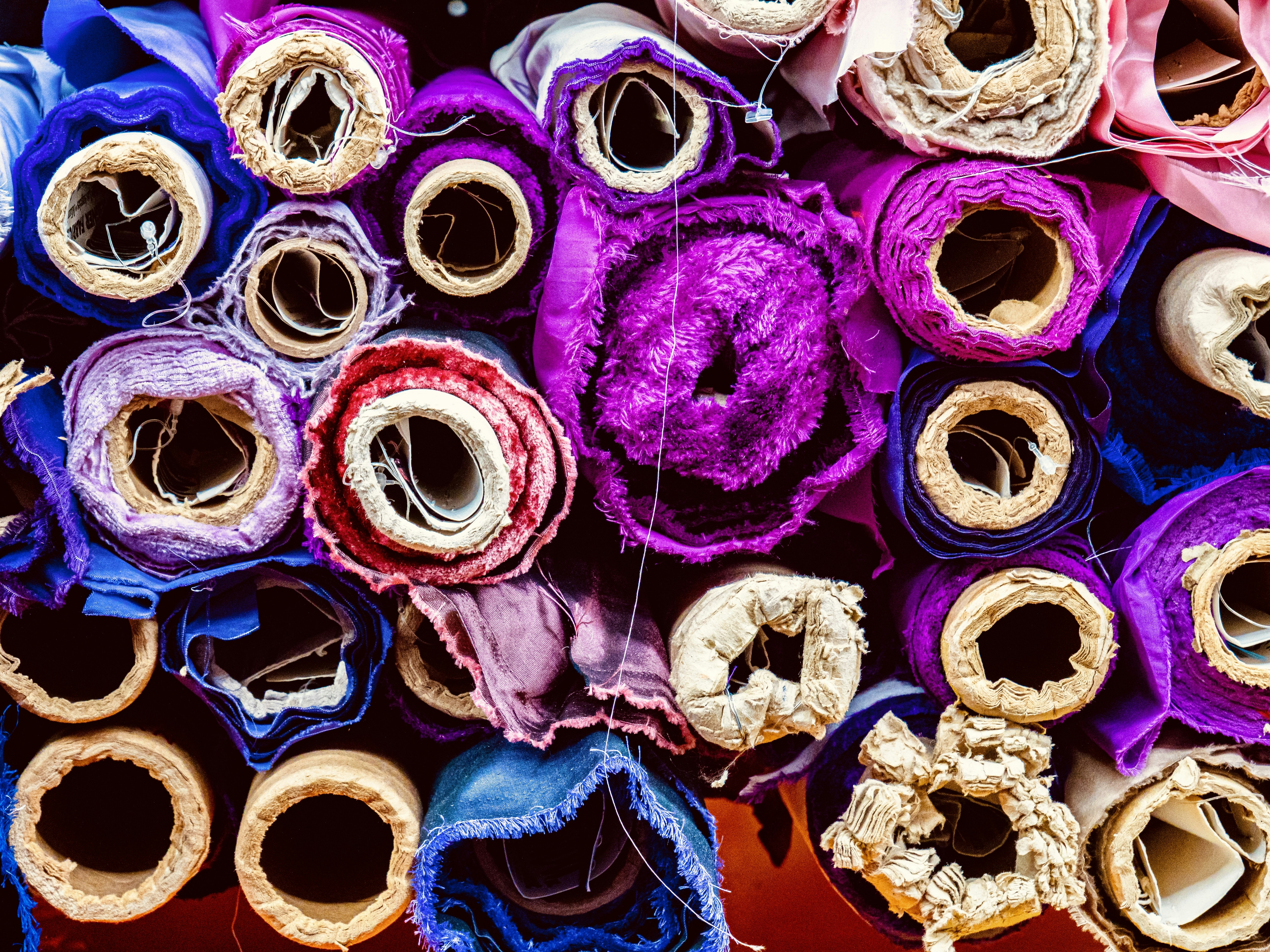 Colorful Rolled Papers: A Tight Kaleidoscope of Craft Redos