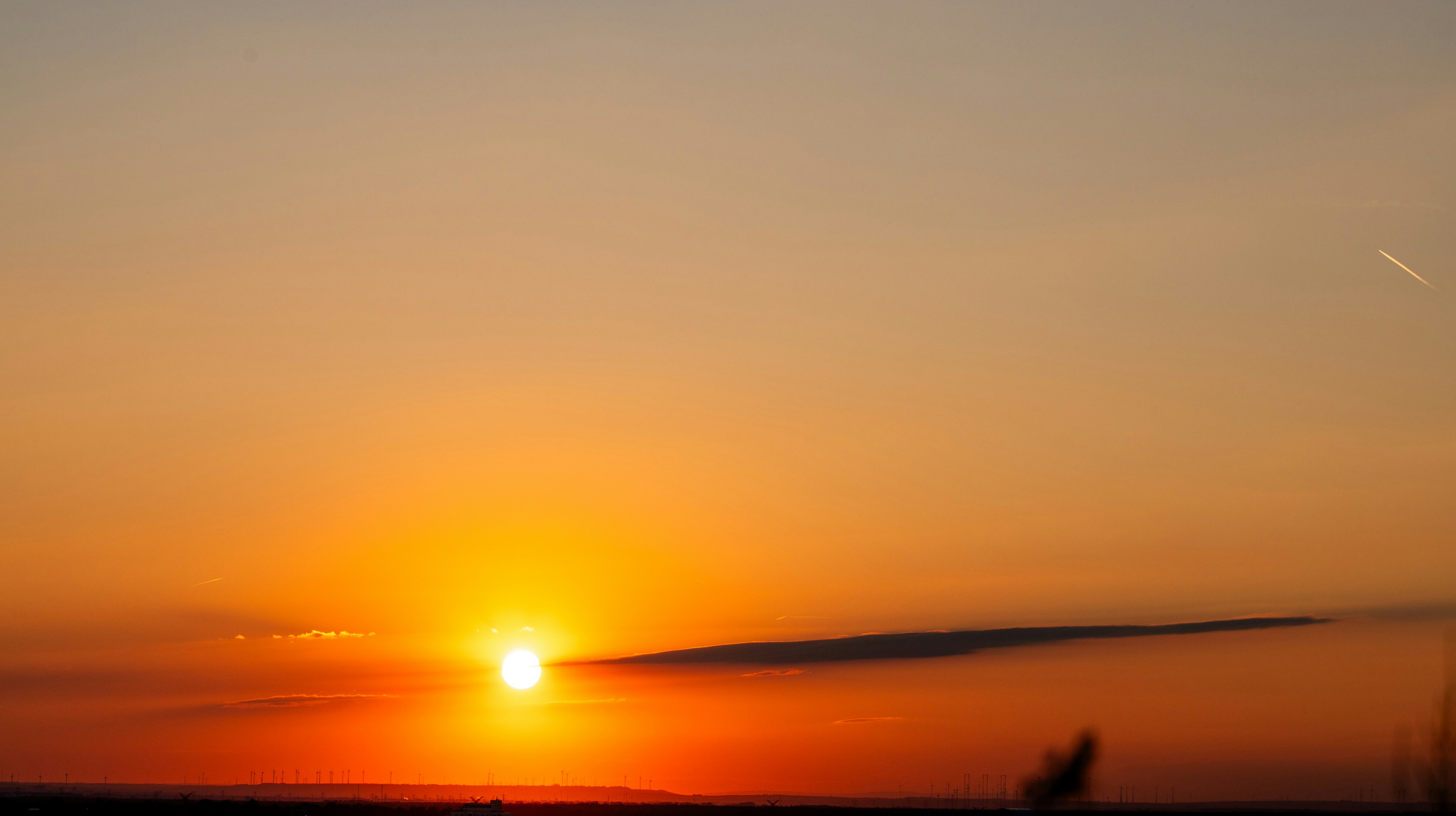 Sunlit Horizon: Quiet Fire at Dusk