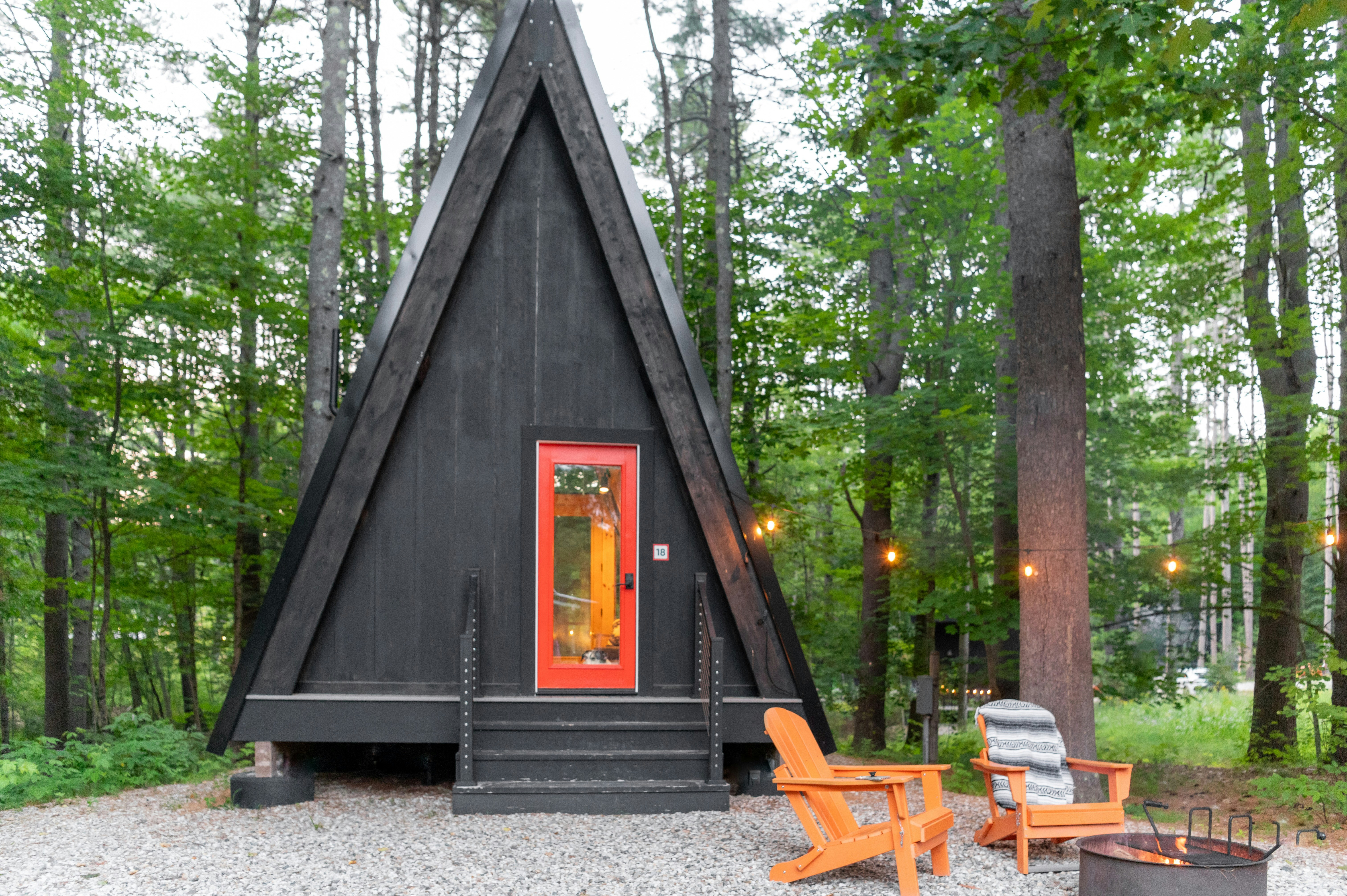 A-Frame Retreat: Quiet Wanderer by the Firepit