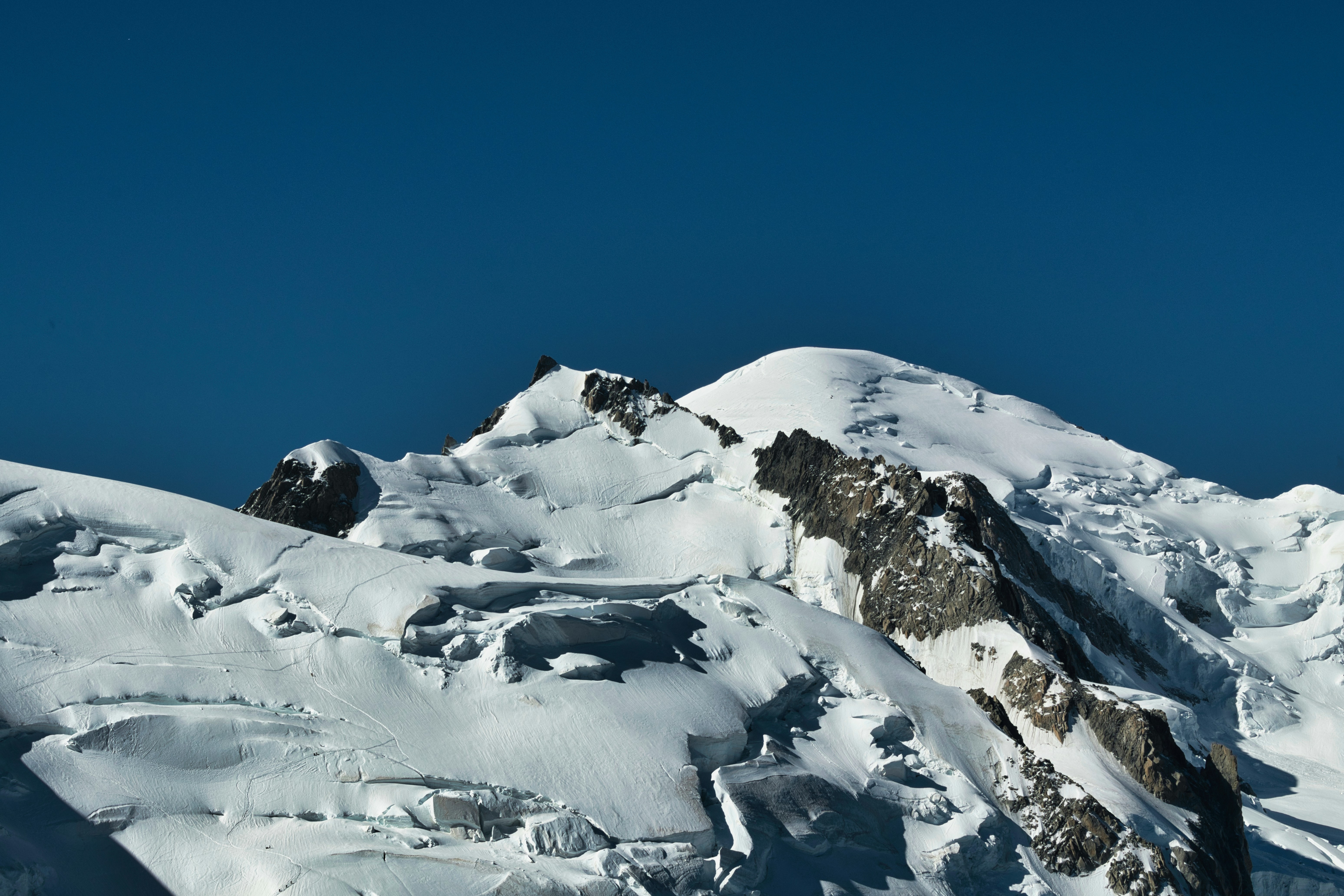 Peak Crest Under a Pristine Arctic Blue
