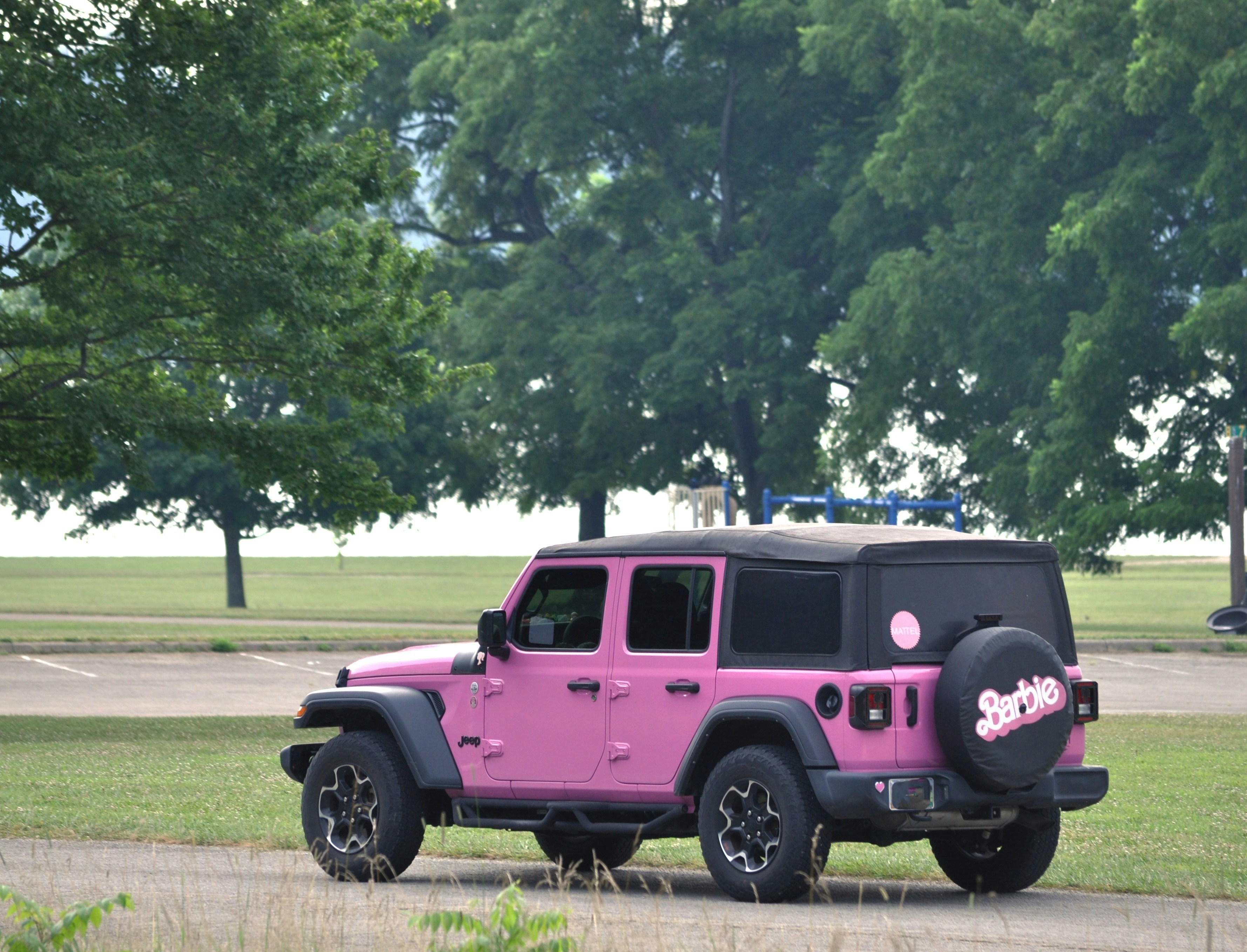 Pink Jeep Sunset Run: A Bold Hues Candy-Colored Off-Roader in Parked Flight