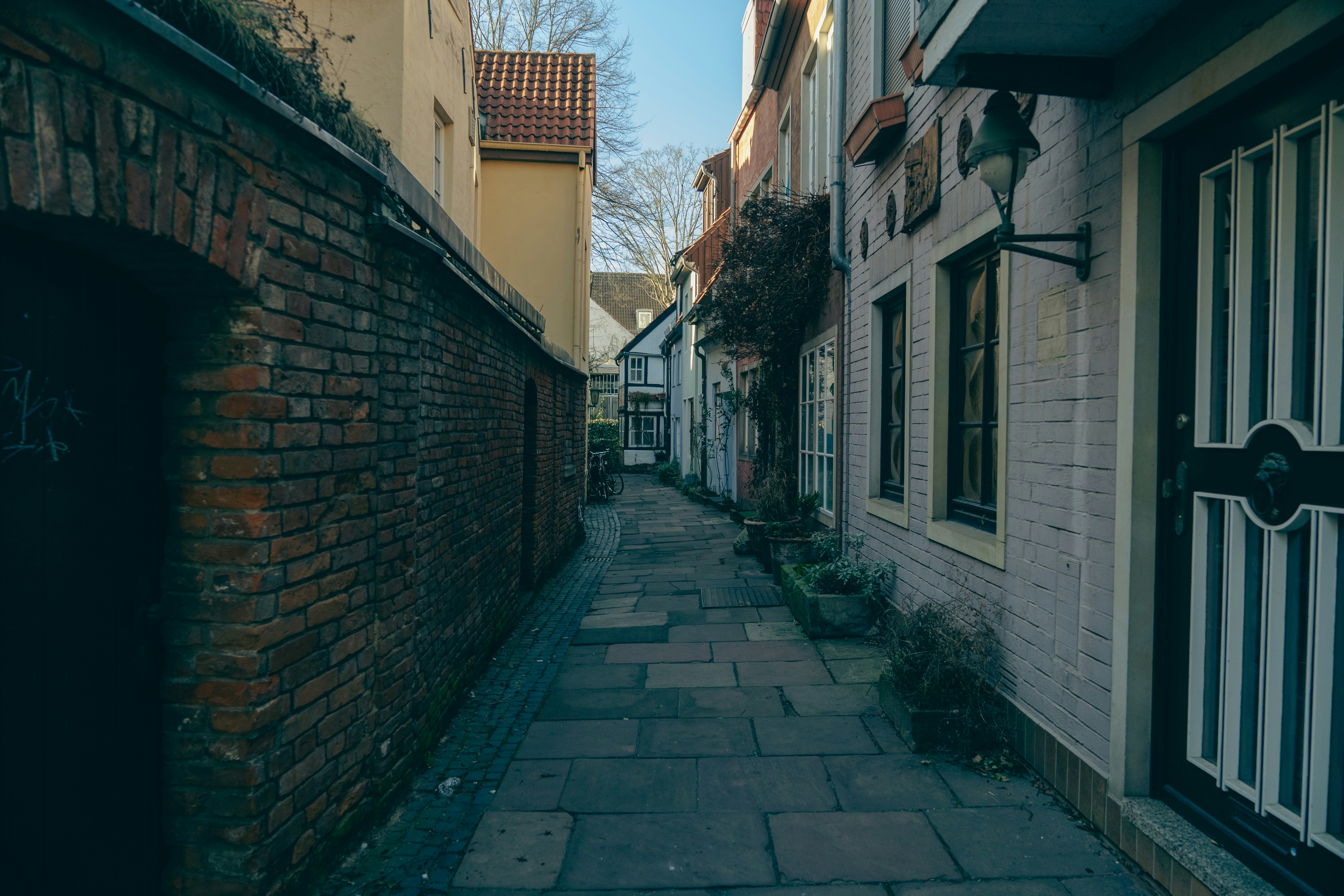 Narrow Channel: Evening Light in a Quiet Alleyway