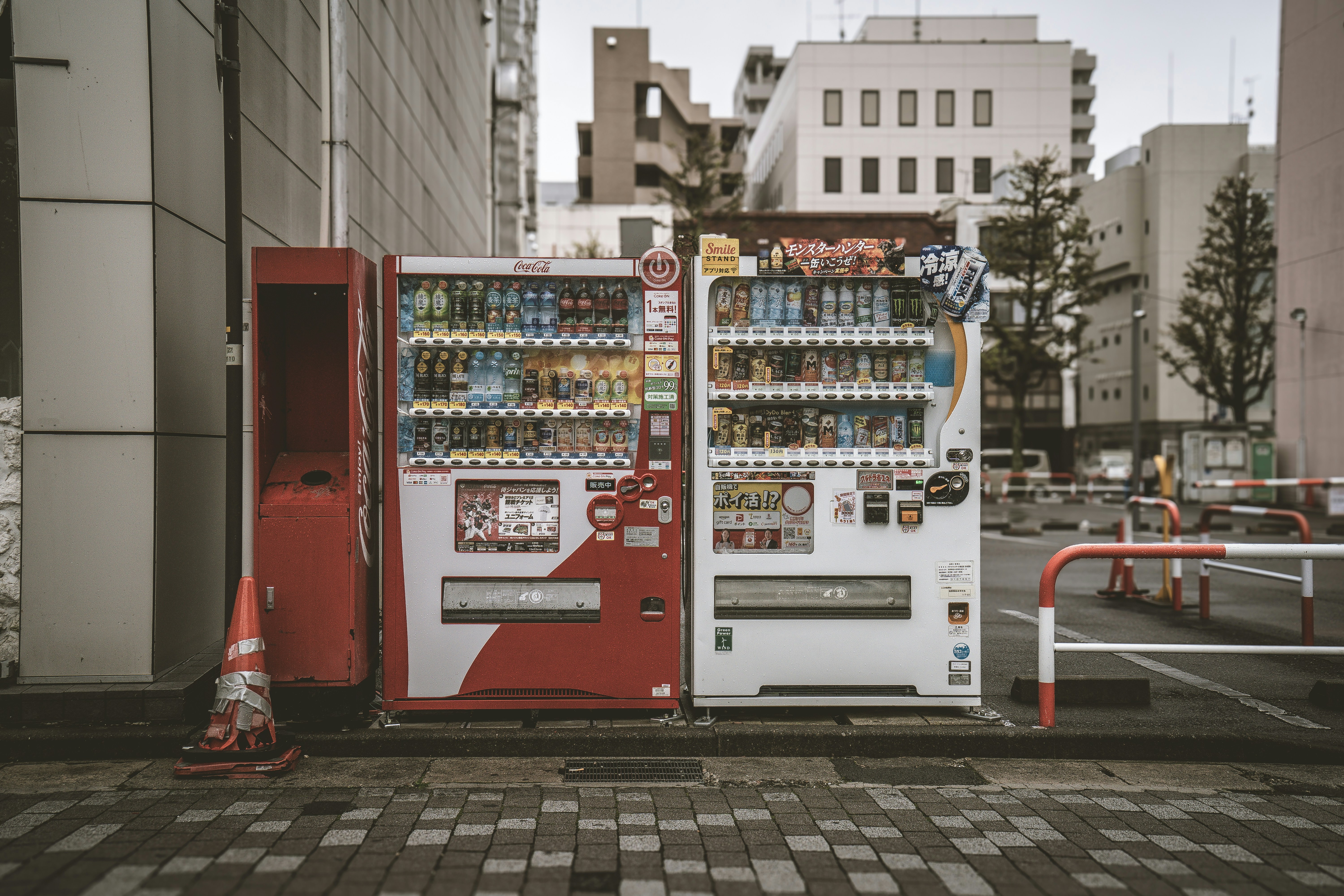 Locked Vending Row: Street Vendors Meet Urban Quiet