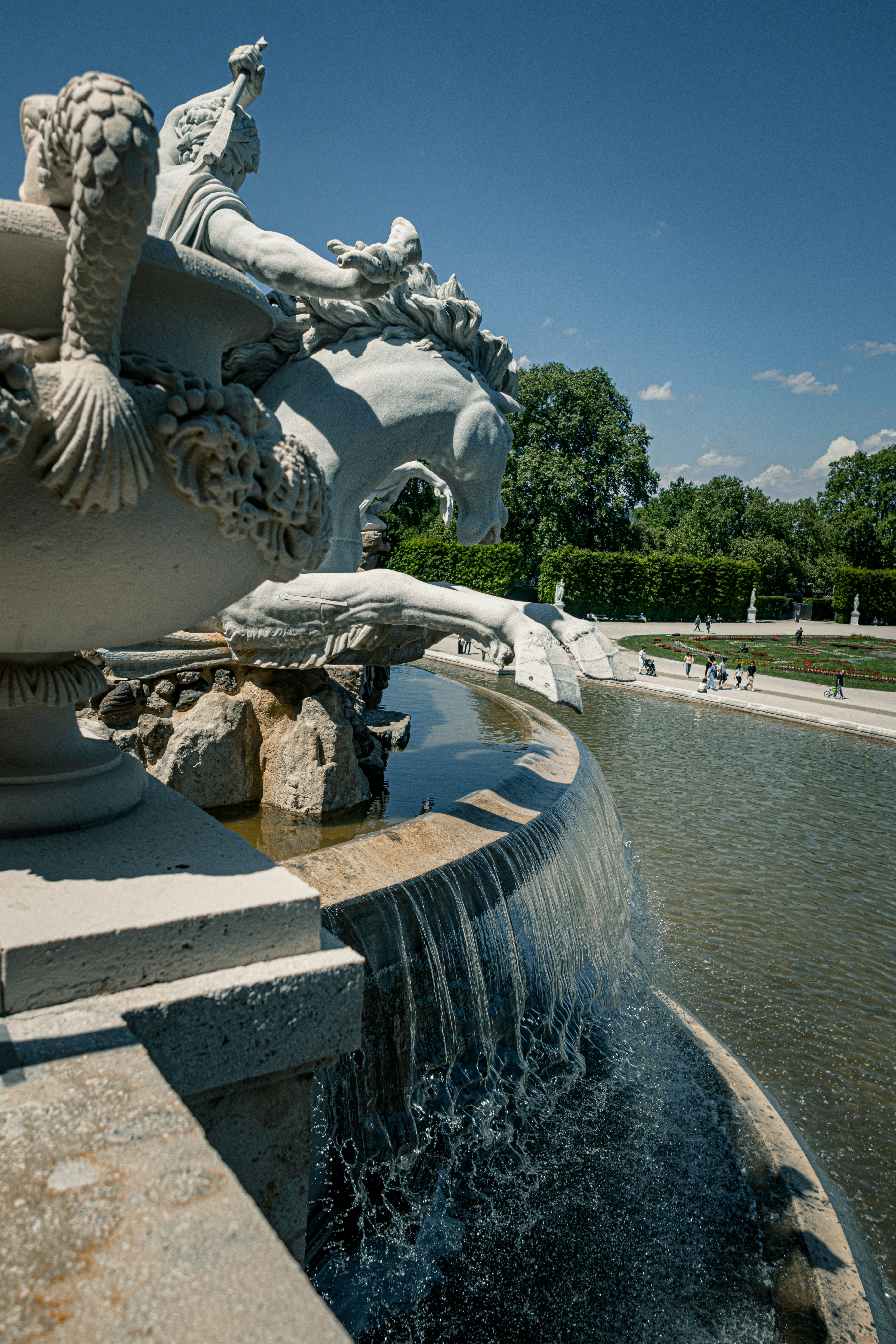 Rushing Cascade from the Carved Horse-Head Fountain