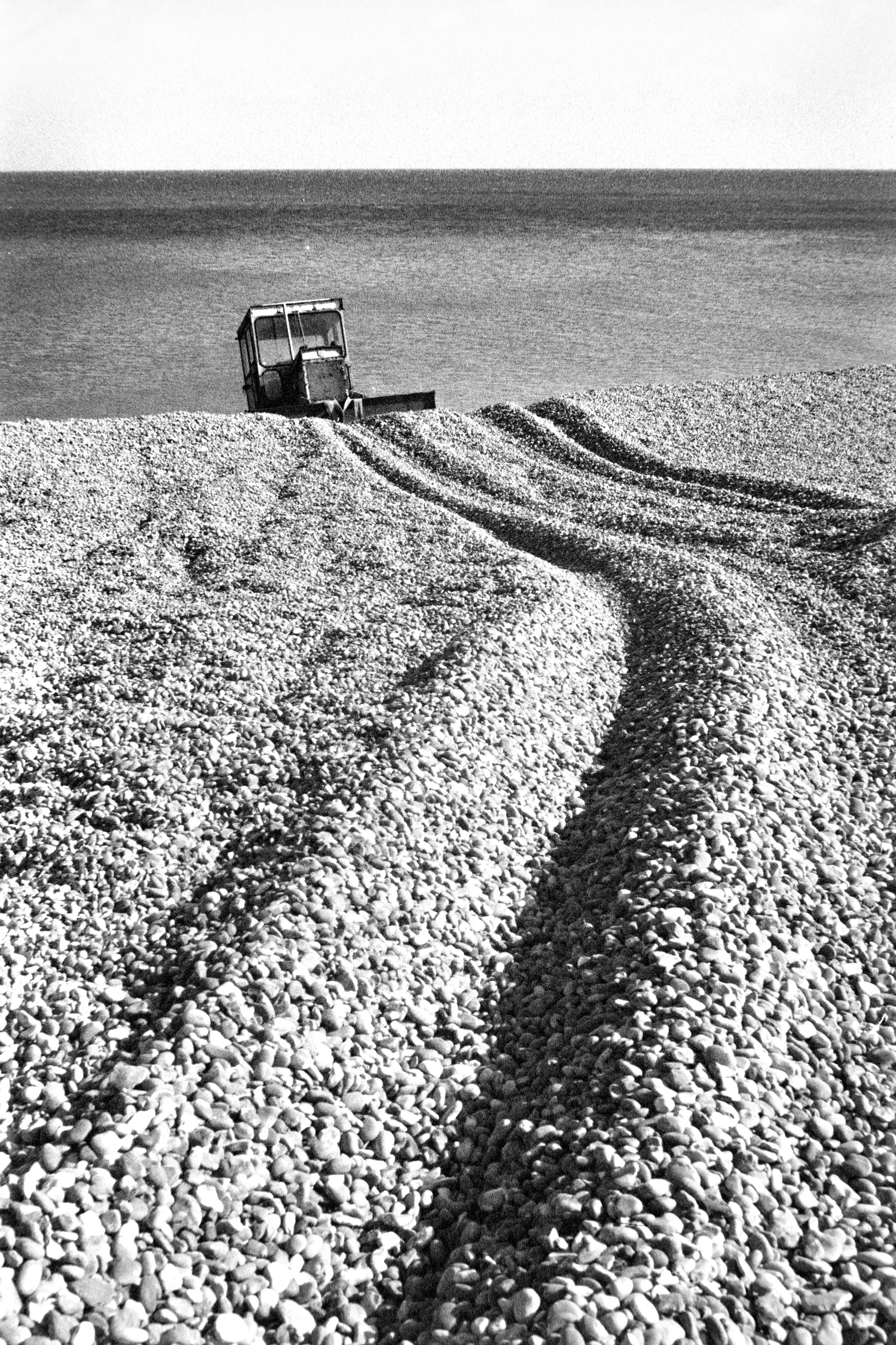 Pebble Tracks to the Silent Horizon