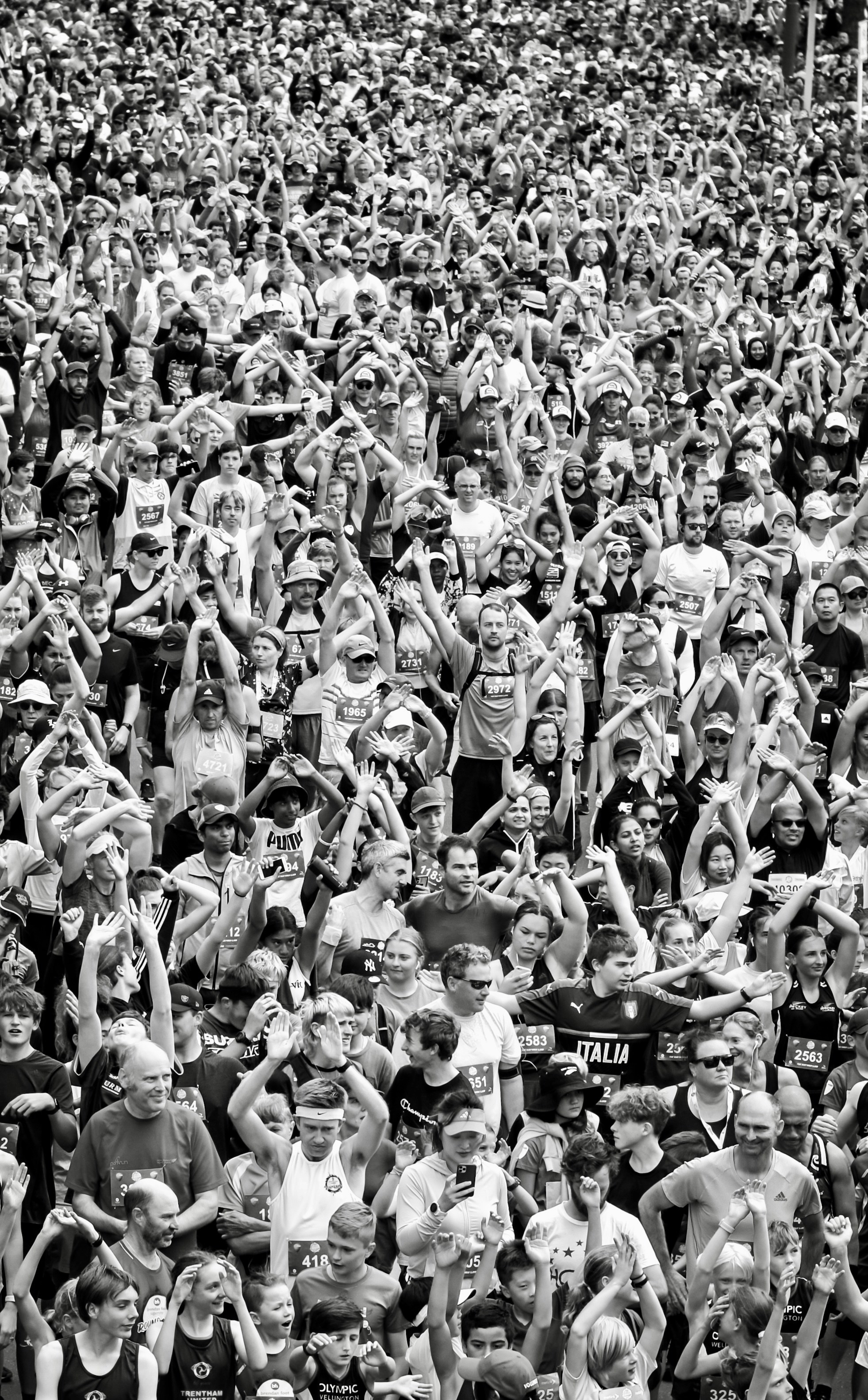 Unified Pulse: A Sea of Faces at the Marathon Start