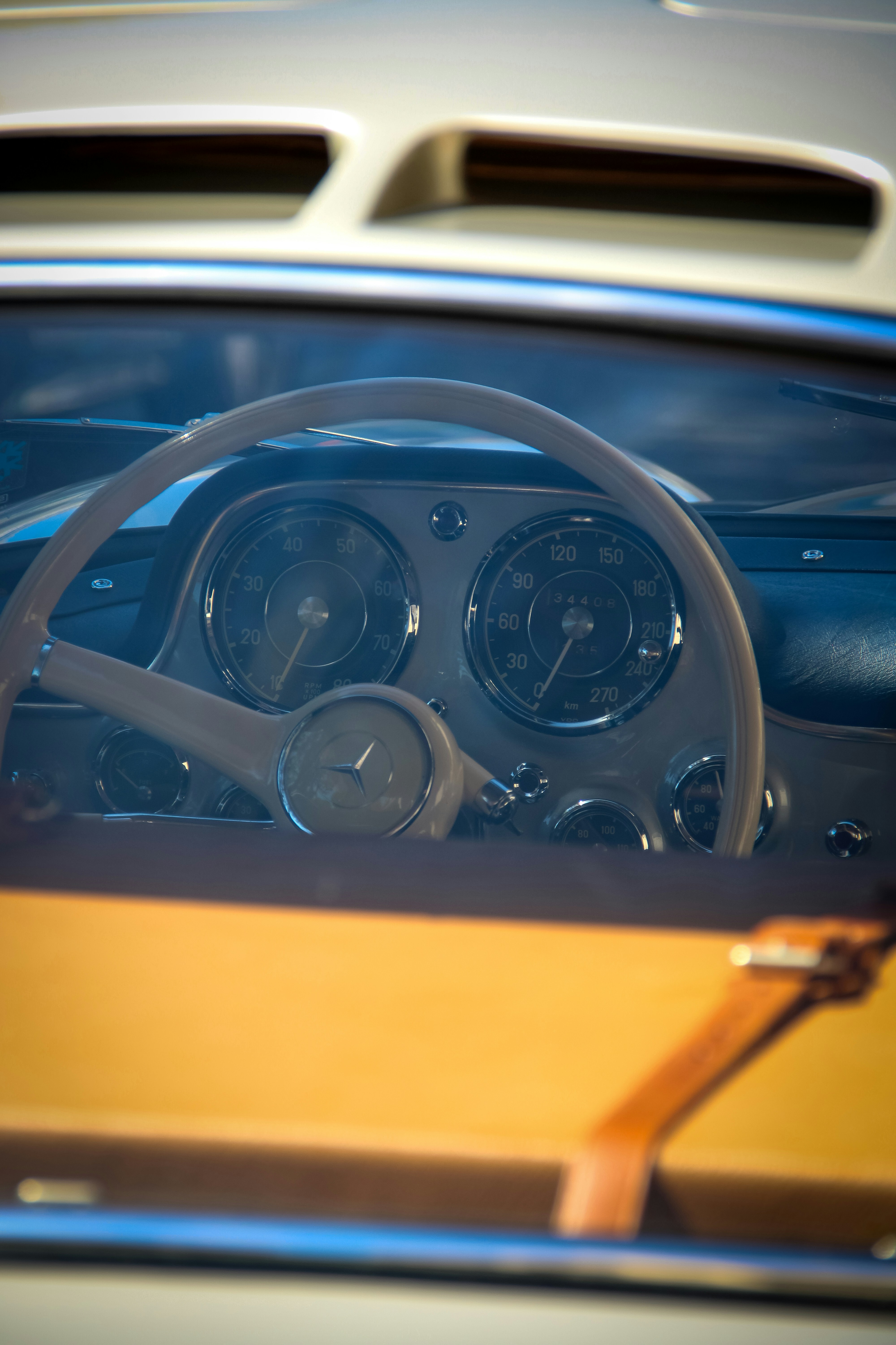 Vintage Mercedes Dash: Soft Focus Through a Glassy Window