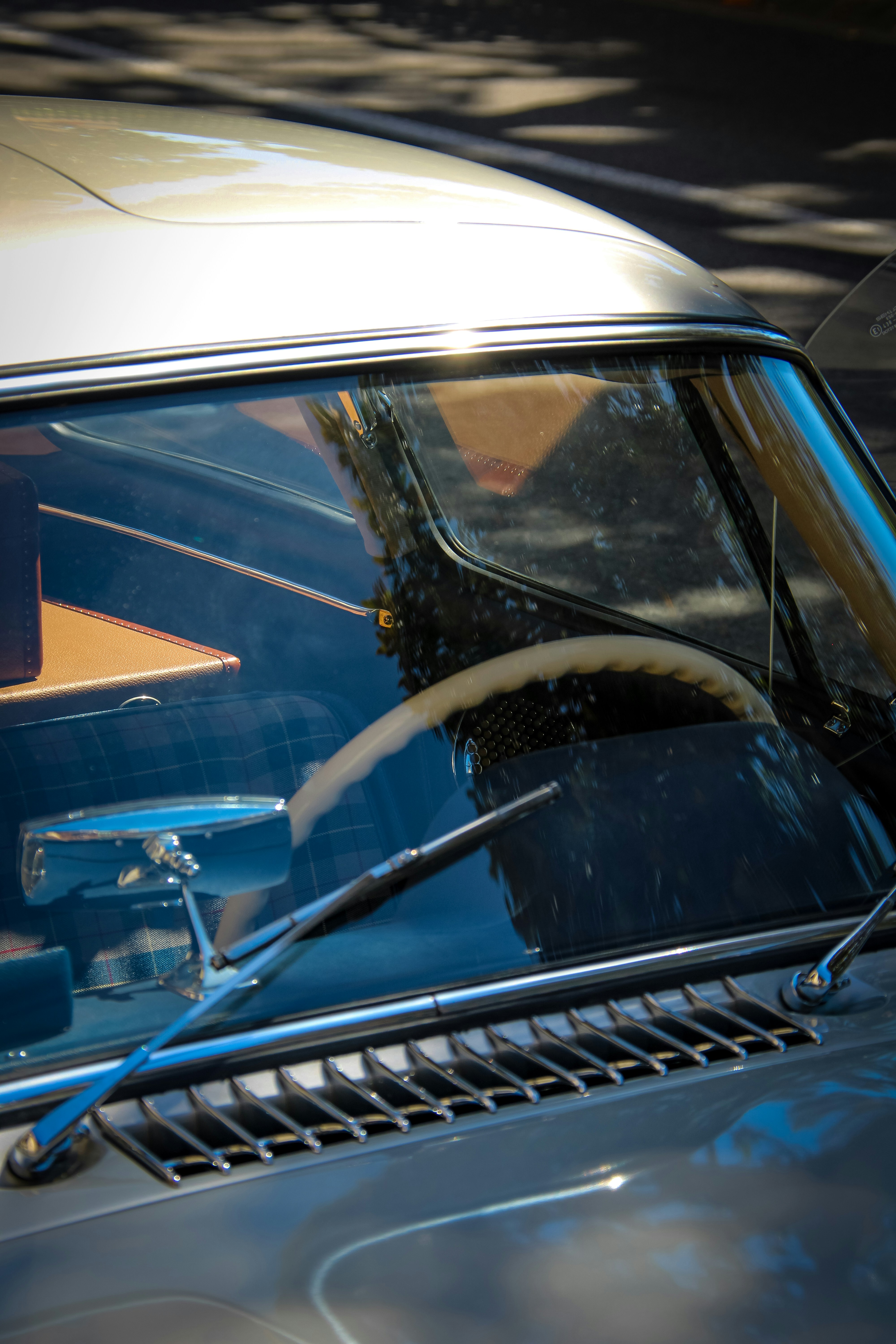 Chrome and Glass: The Vintage Car’s Quiet Gaze