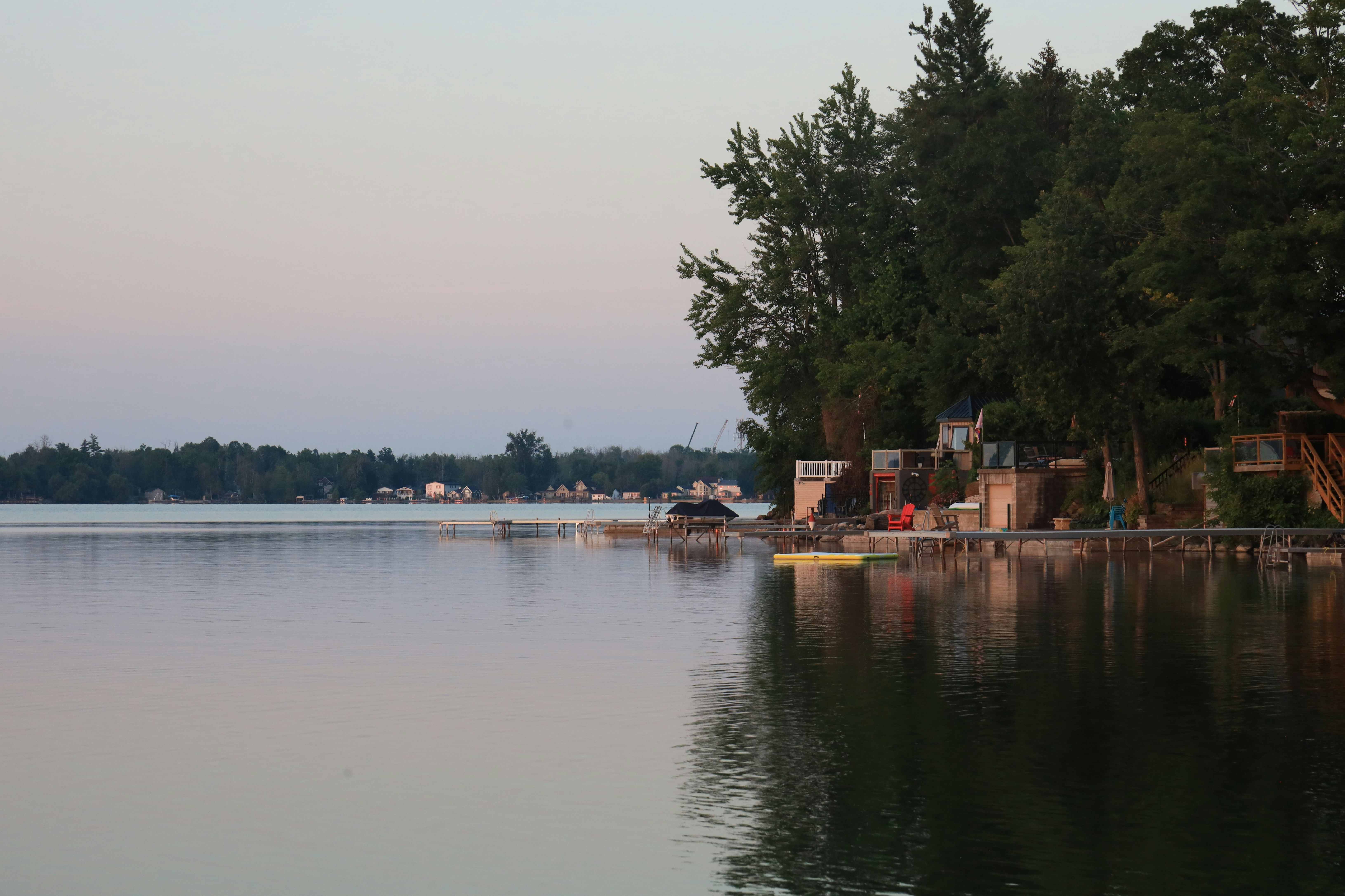 Lakeside Quiet: Evening Calm by the Docks