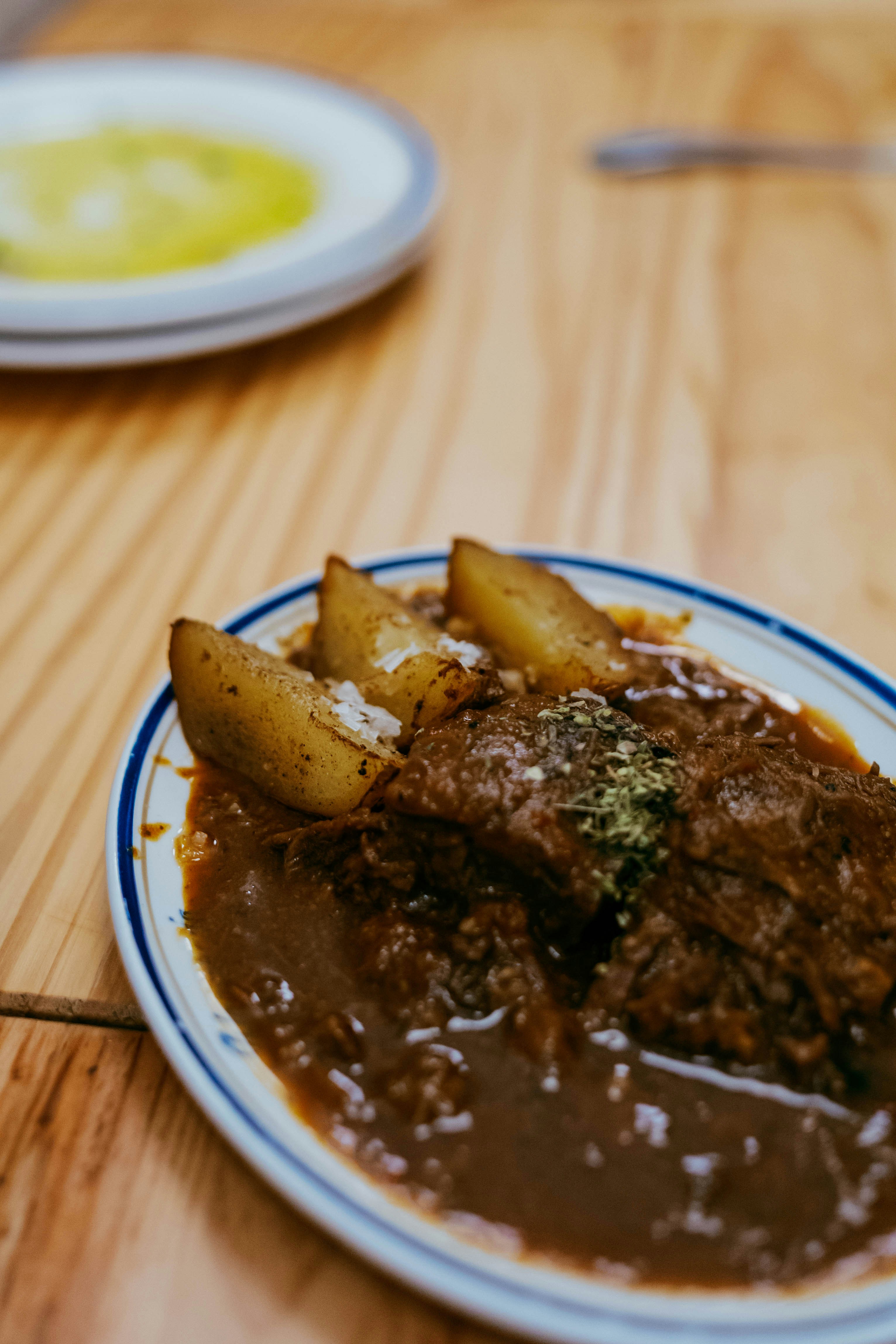 Savoury Thyme-Centred Braised Plate with Potatoes