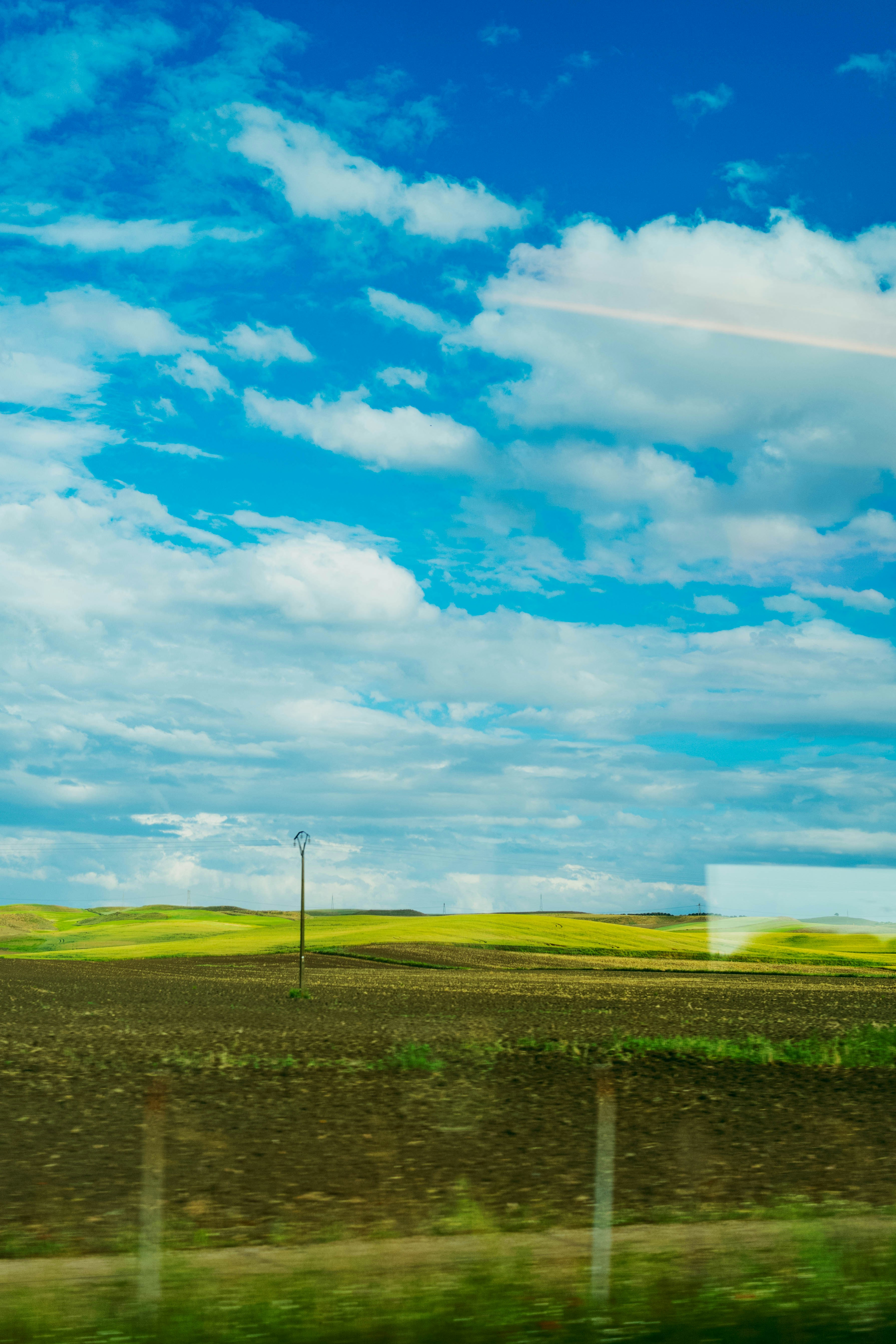 Vast Prairie Under a Rippled Sky