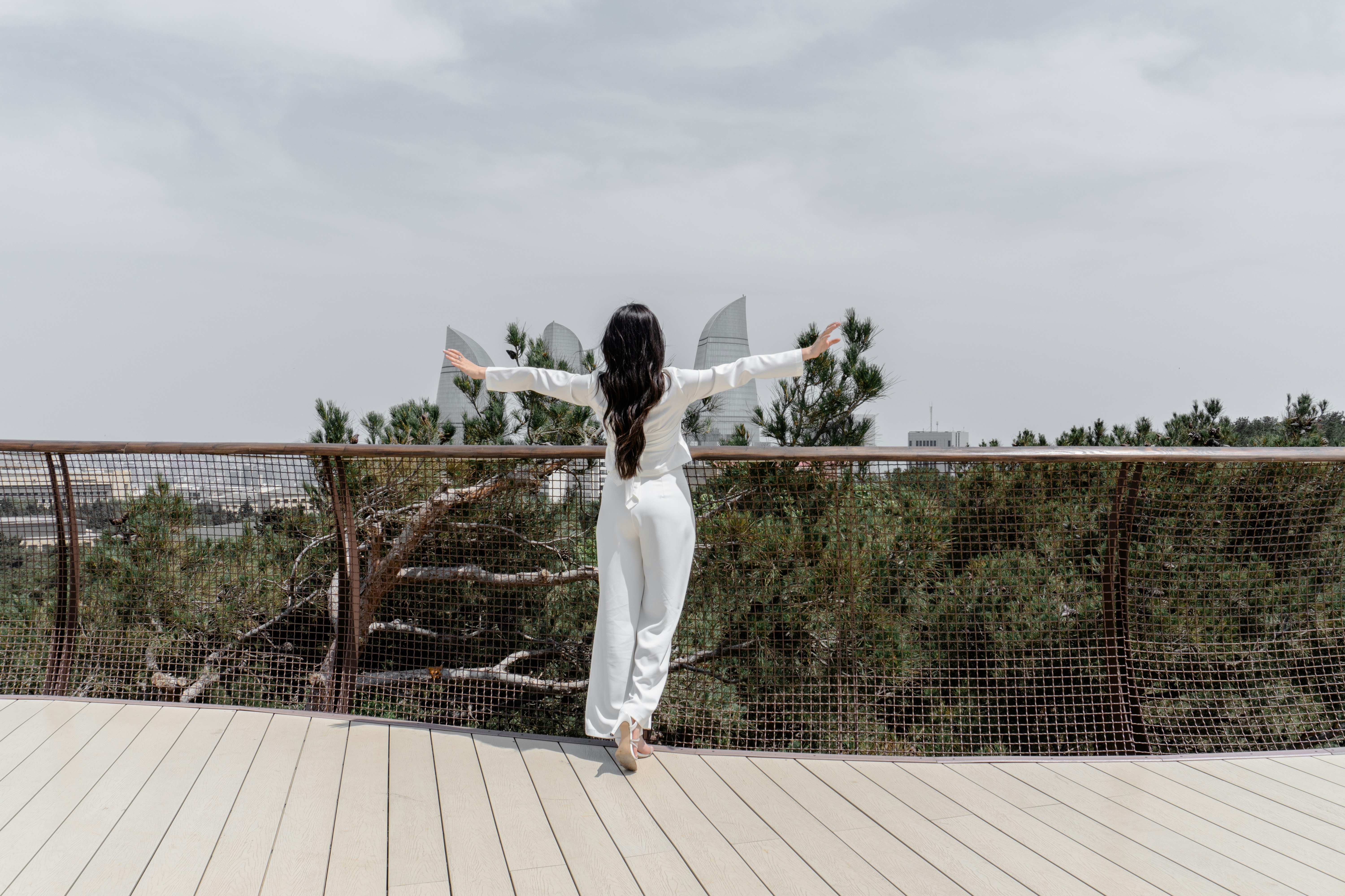 Freedom at the Edge: A Quiet Balcony Moment