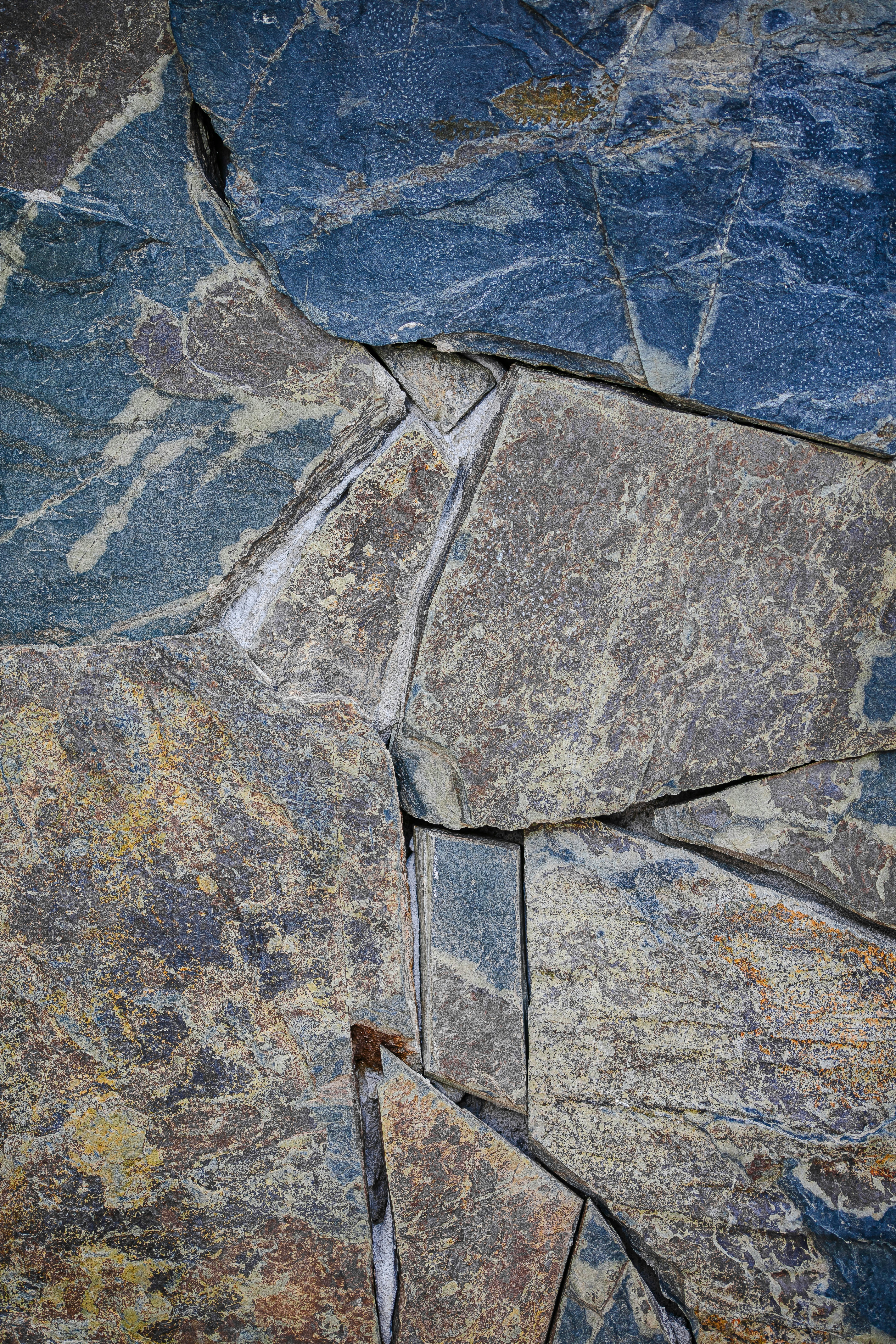 Cracked Stone Mosaic: A Close-Up of Angular Rock Joints