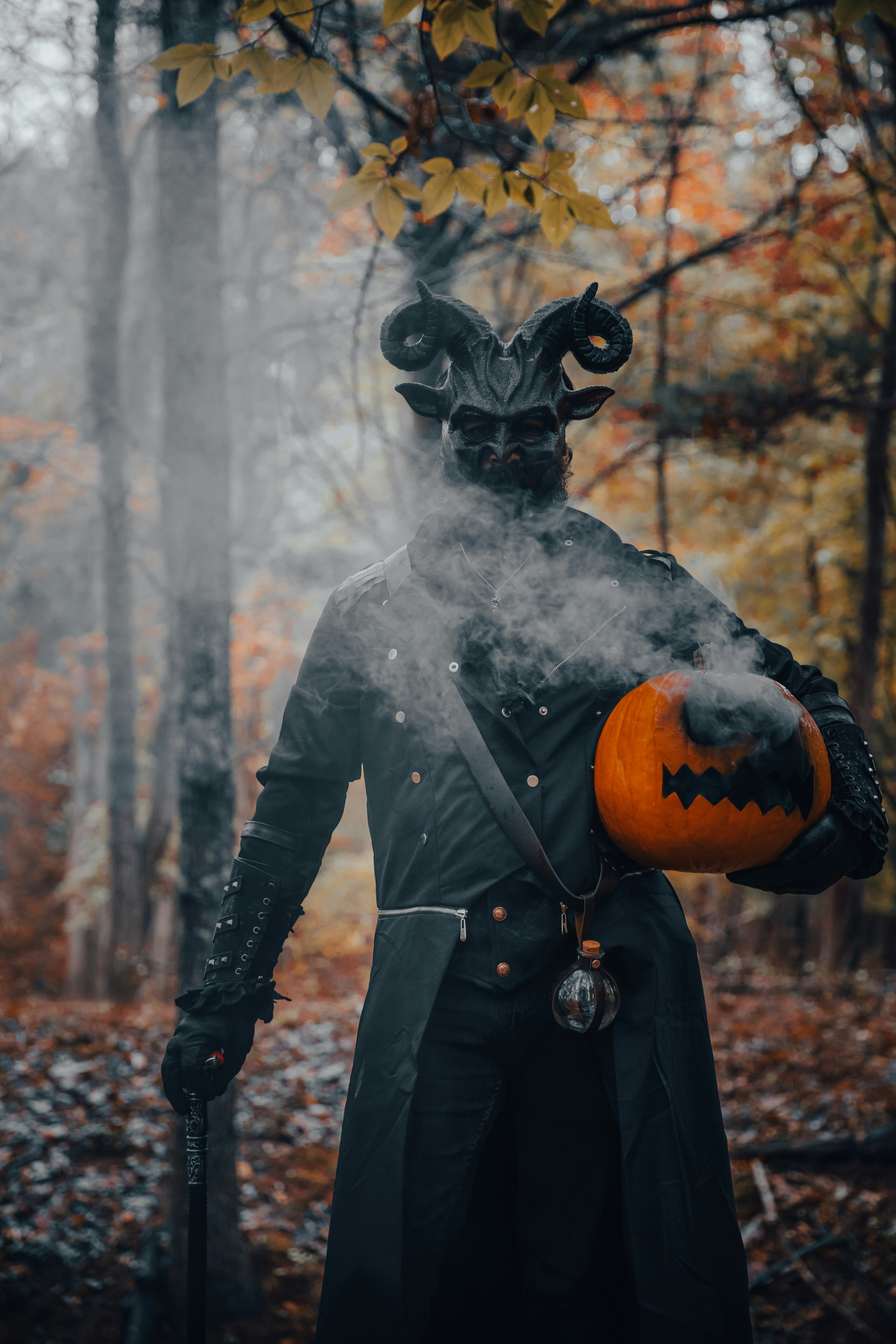 Autumn Demon Keeper: A Lanterned Shadow in the Fog
