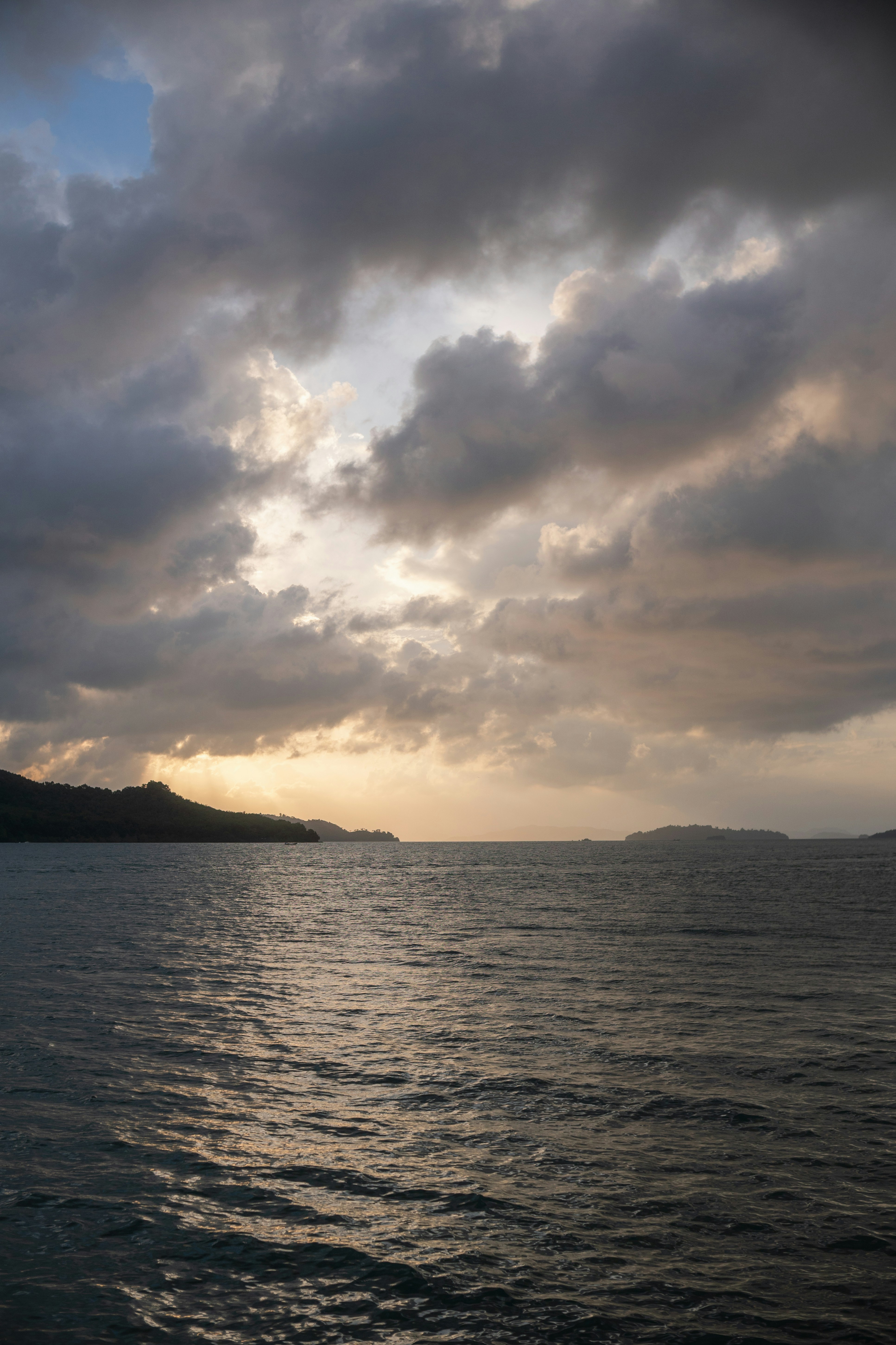 Distant Horizons Beyond a Quiet Sea